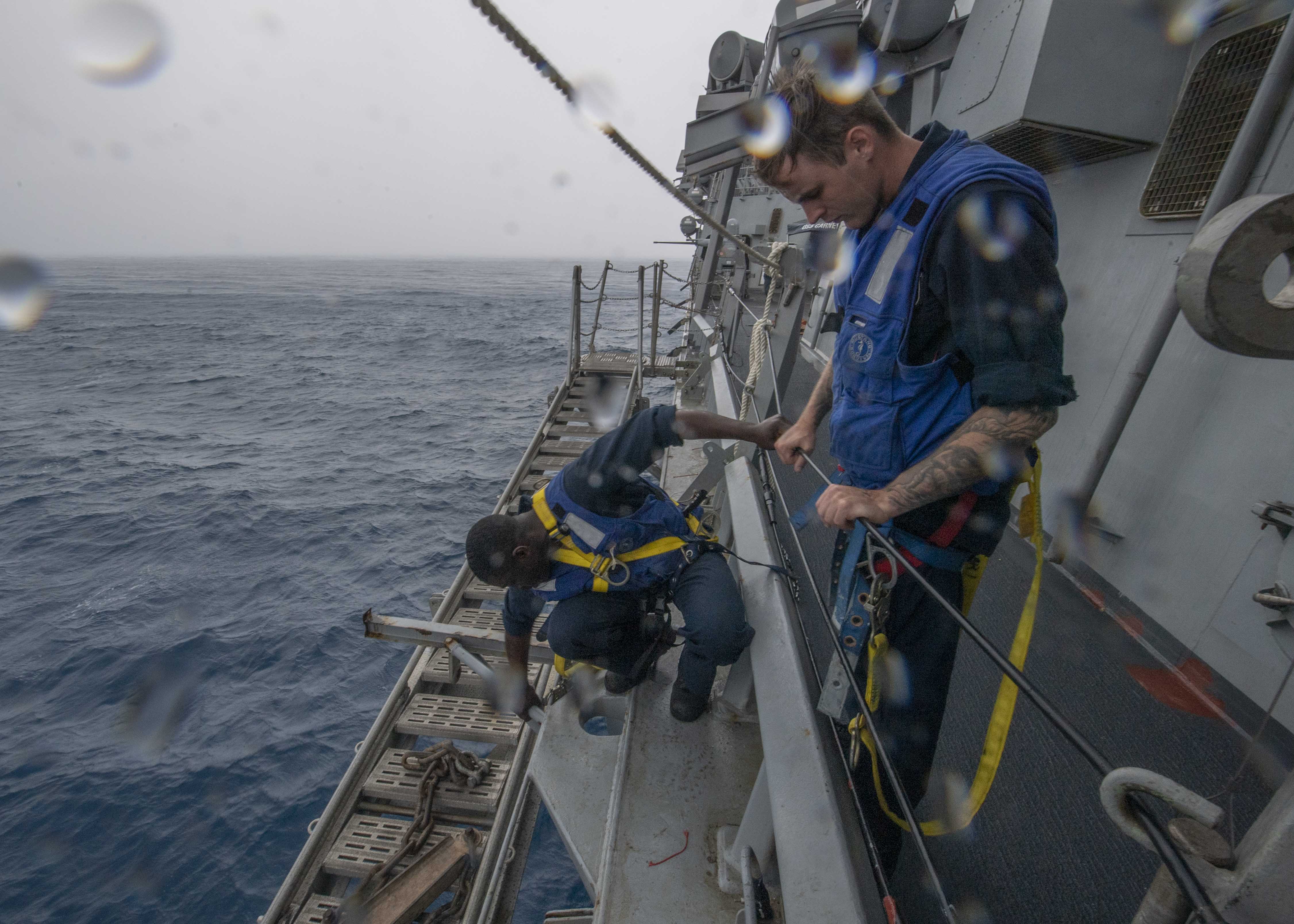 USS Carney Departs 5th Fleet, Kicks off Time in 6th Fleet with Visit to ...