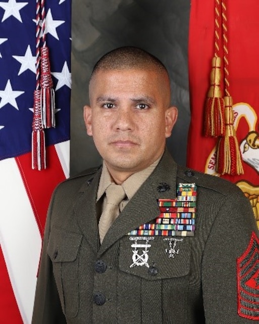 Sergeant Major Agustin Cruz Jr. > 1st Marine Logistics Group > Leaders