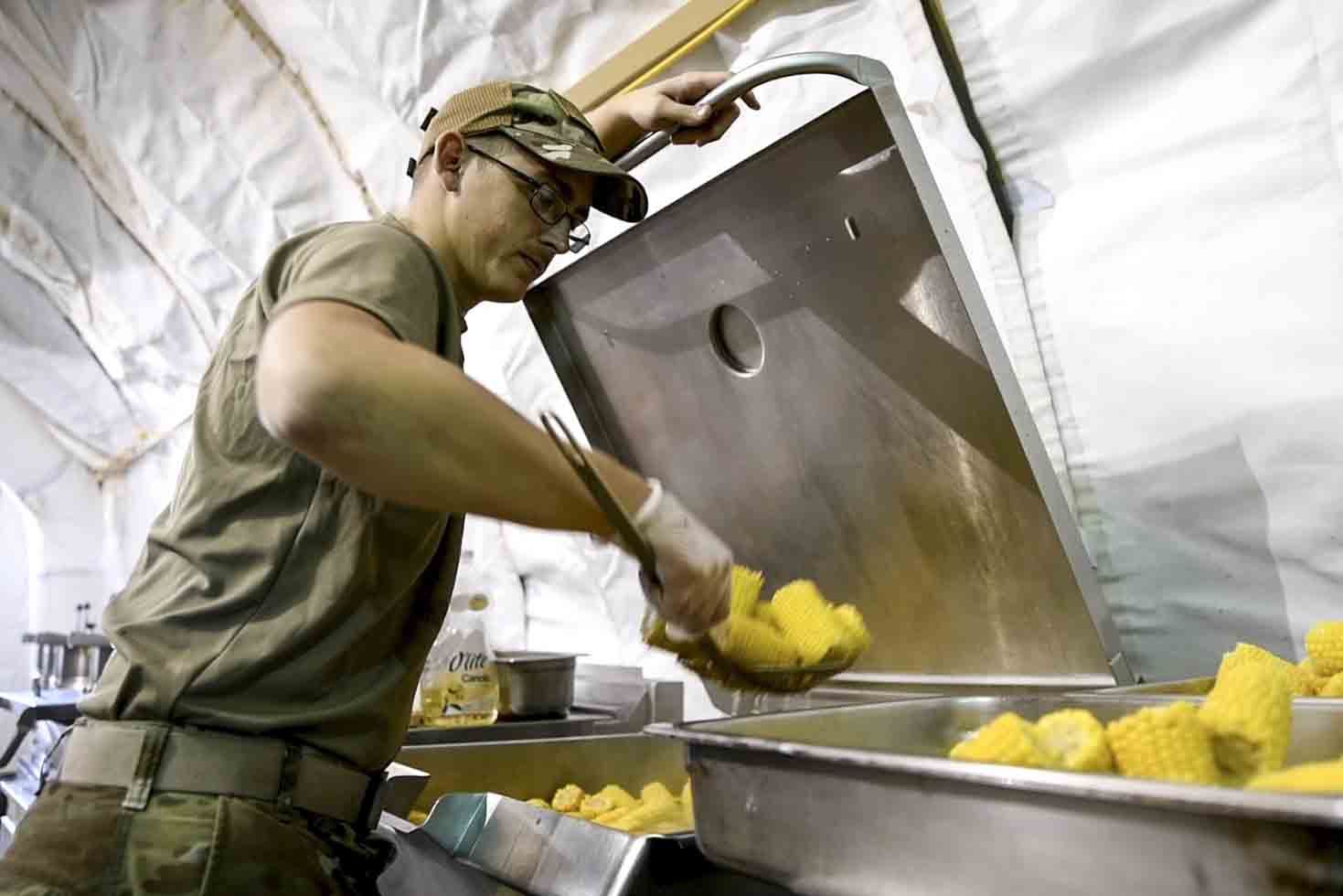 Feeding the Force: Food services expand on PSAB > U.S. Air Forces ...
