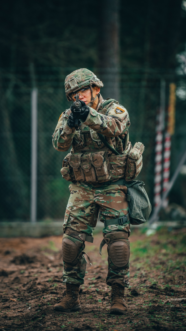 Expert Infantry Badge and Expert Soldier Badge training in Poland