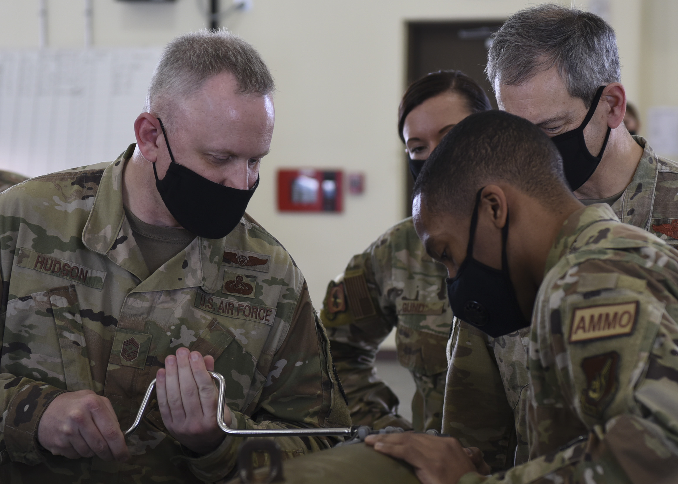 7th AF commander receives mission update from the Wolf Pack