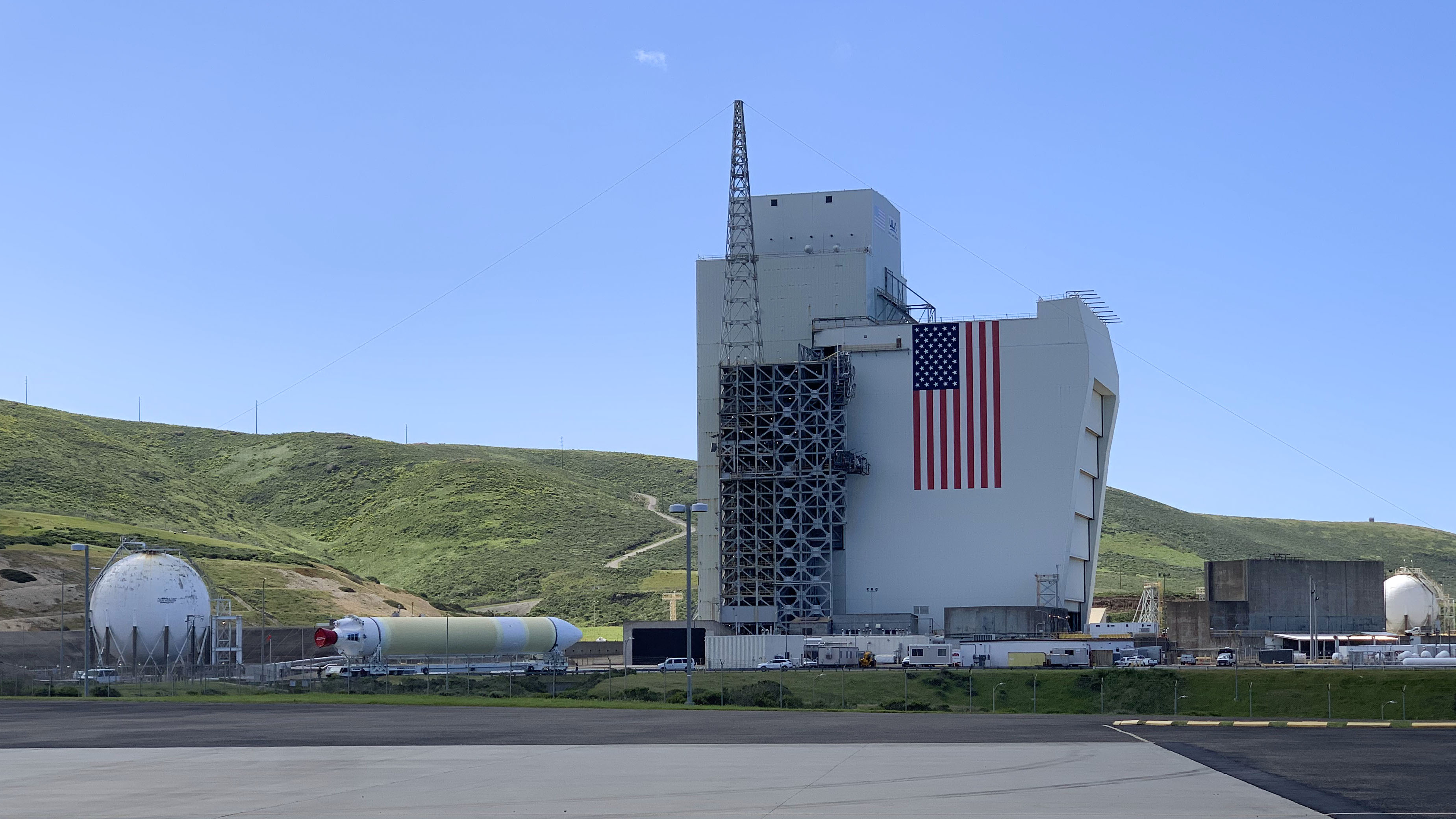 RocketShip delivers third Delta IV Heavy booster at VAFB > Vandenberg ...