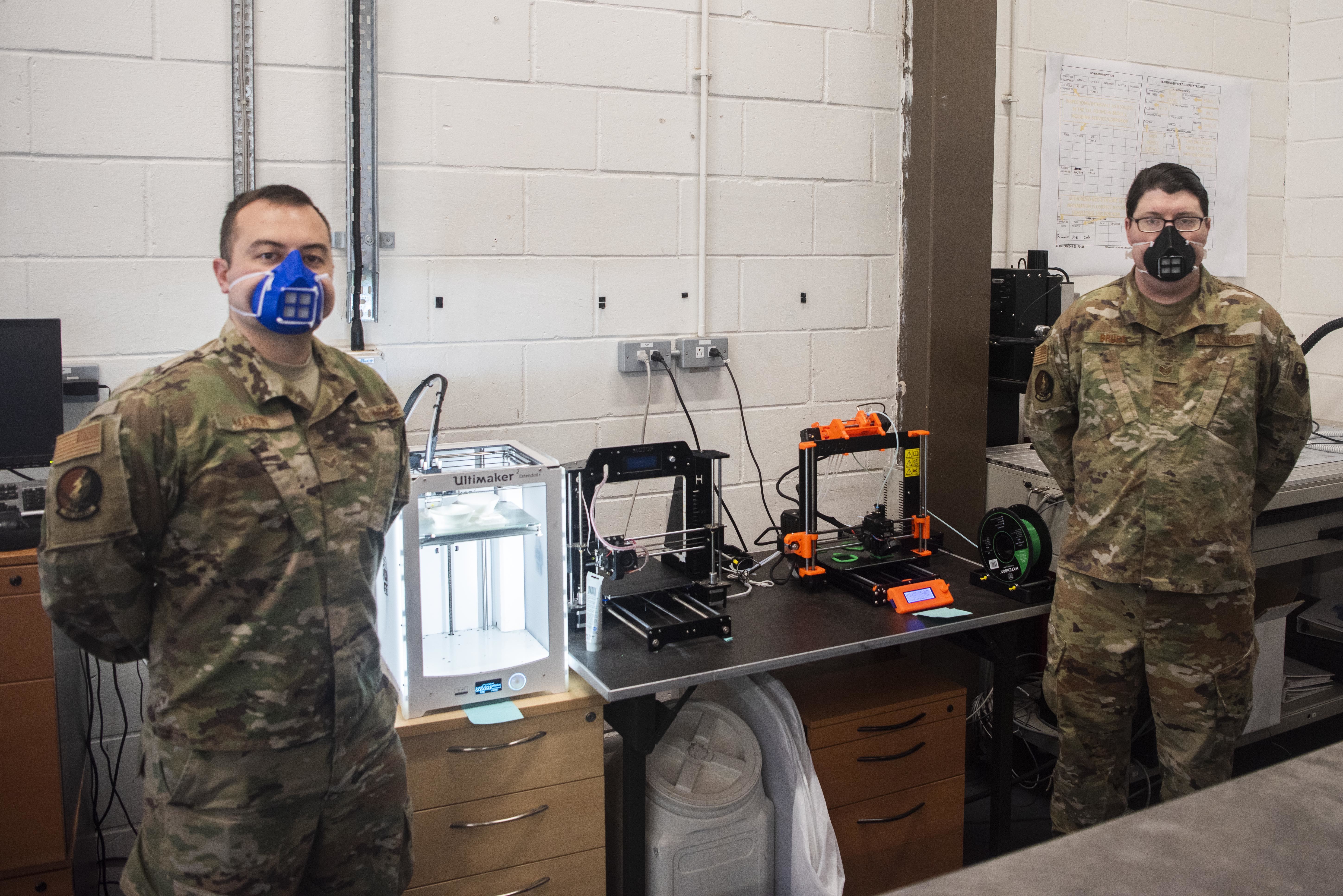 352d SOAMXS Support Section engineer 3D-printed face masks > Royal Air ...