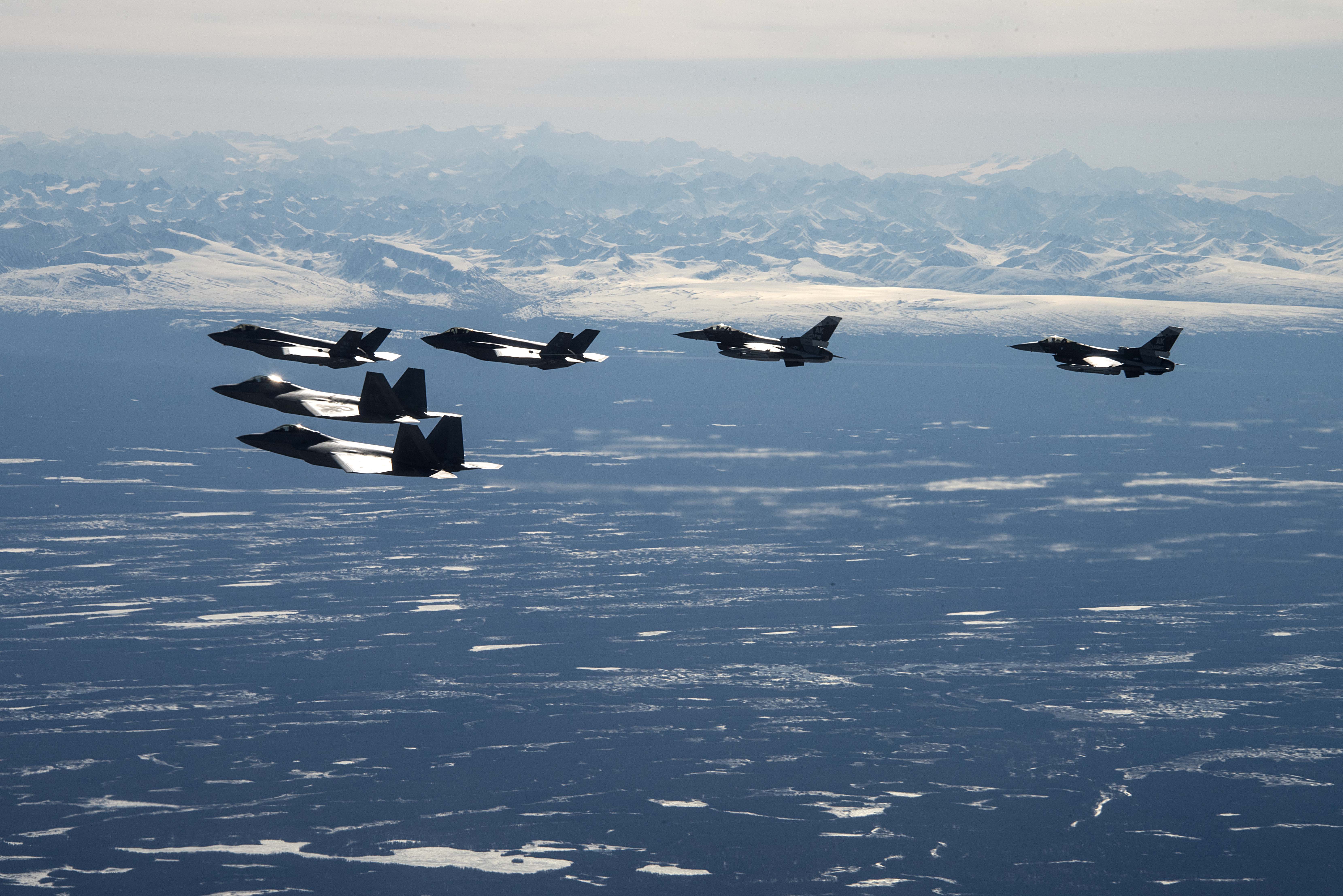 Total Force Airmen demonstrate Alaskan airpower > Eielson Air Force ...