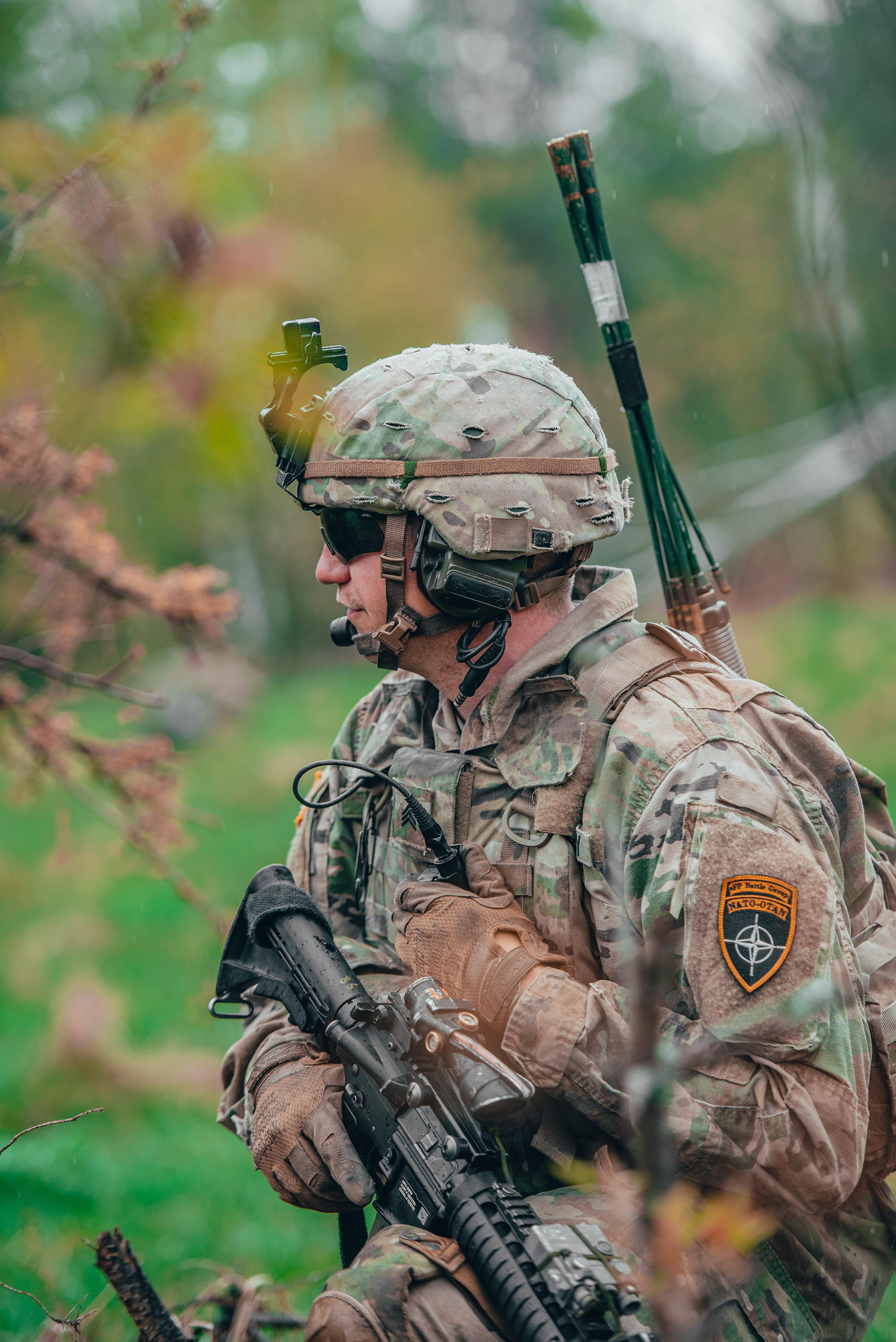 U.S. and British Soldiers conduct a reconnaissance exercise in Poland