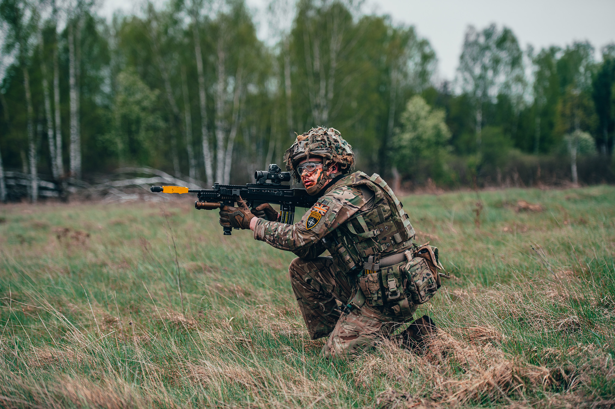 U.S. and British Soldiers conduct a reconnaissance exercise in Poland