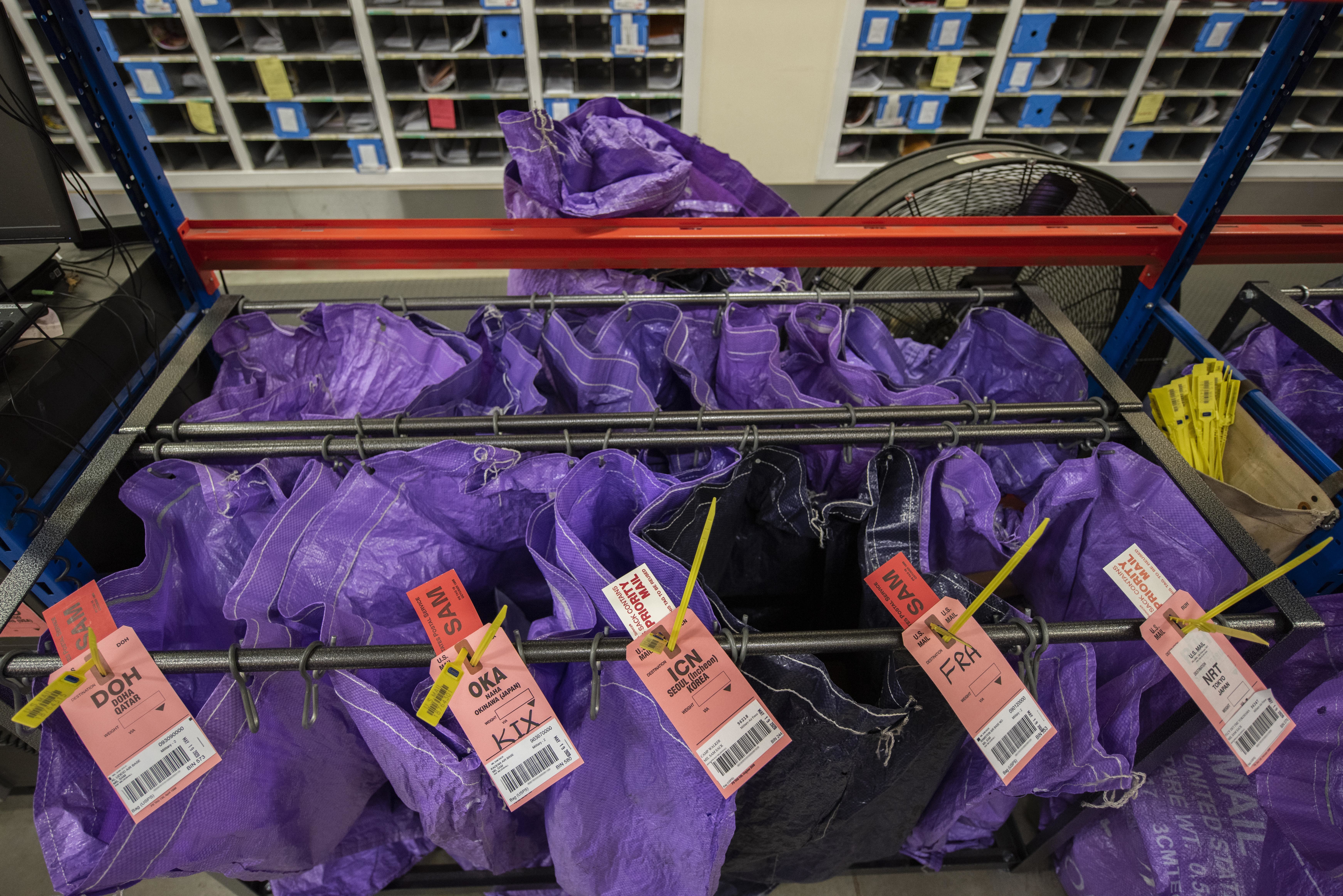 Post office operations prevail amid COVID-19 > Royal Air Force ...