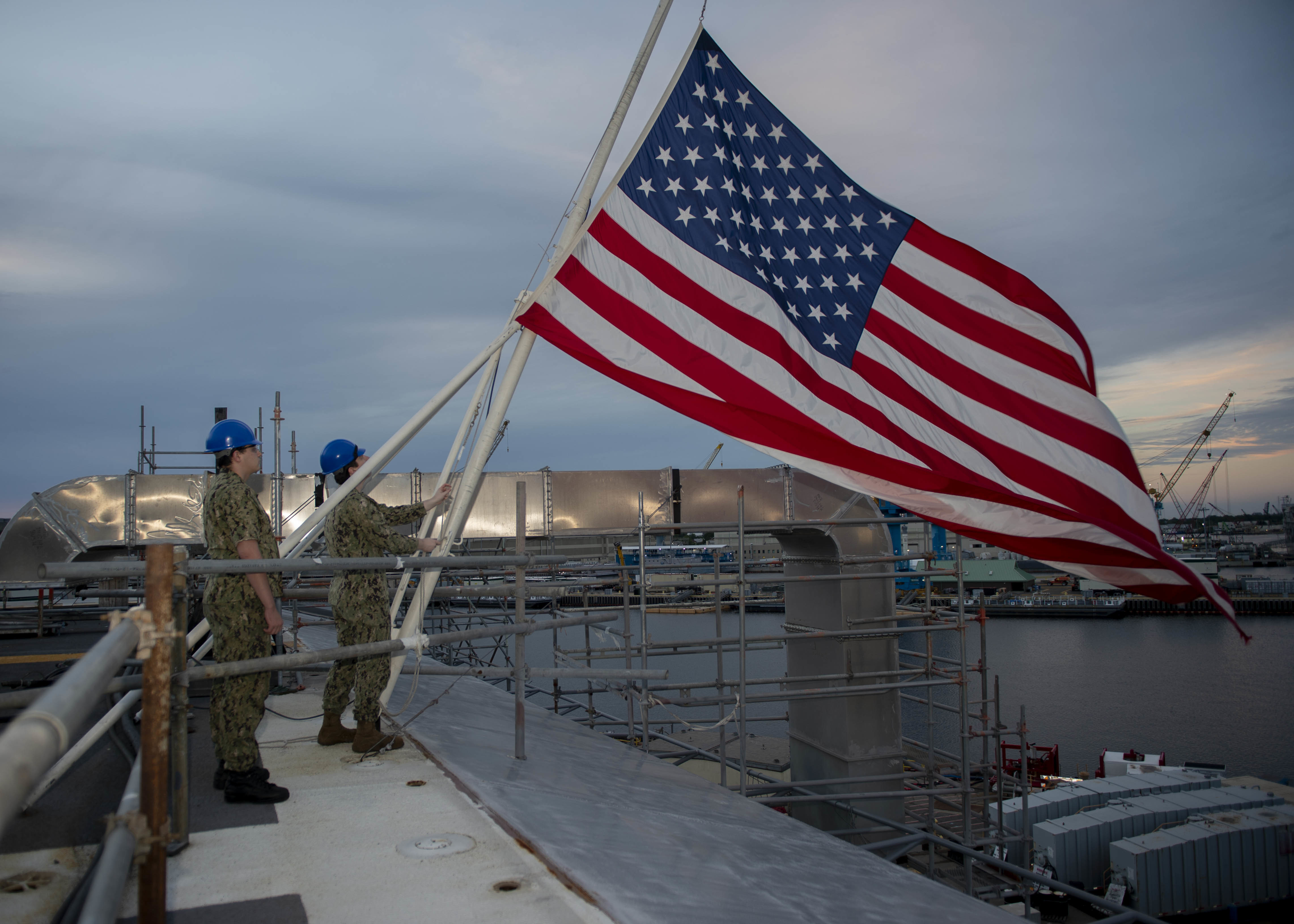 CVN 77 Sailors and Shipyard Team Awarded > United States Navy > News ...
