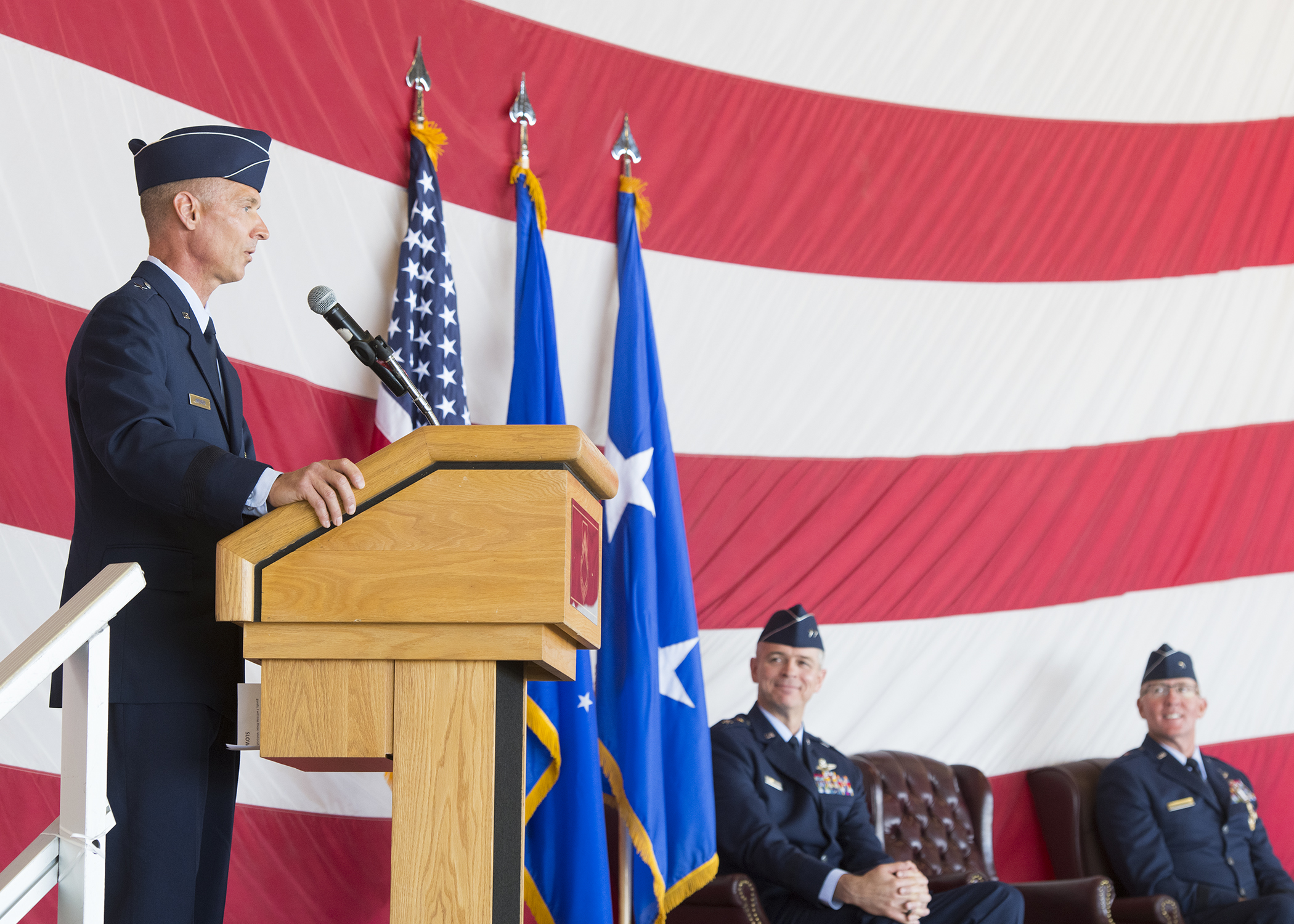 56th Fighter Wing at Luke AFB welcomes new commander > Air Education ...
