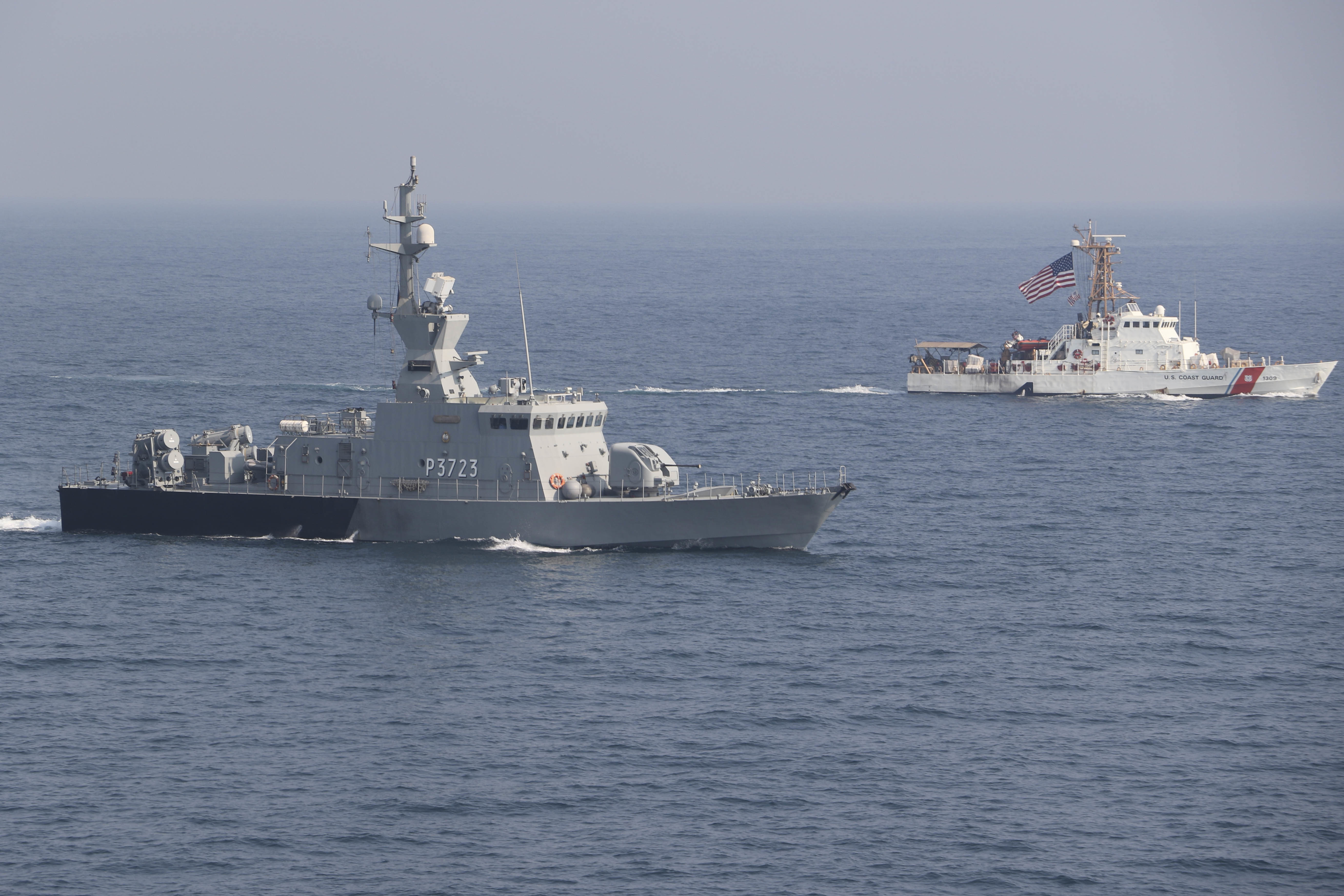 Kuwaiti, U.S. Naval Forces Conduct Exercise in North Arabian Gulf ...