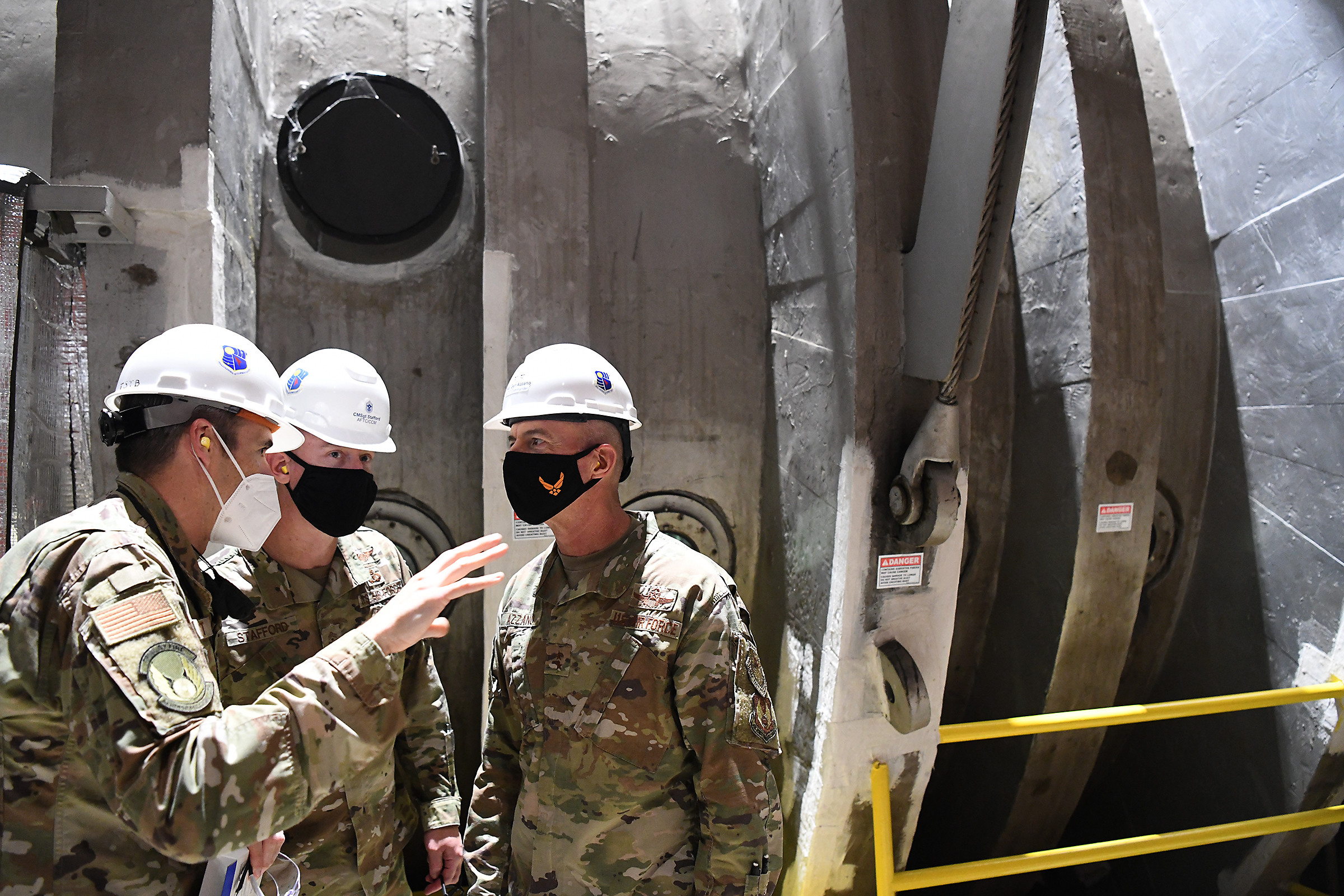 AFTC commander, command chief visit AEDC > Air Force Materiel Command ...