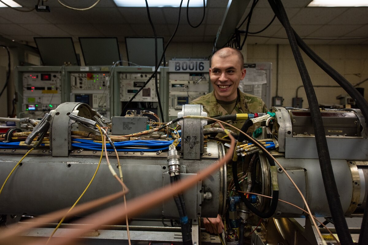 Electronic Warfare: ten years in making > Osan Air Base > Article Display