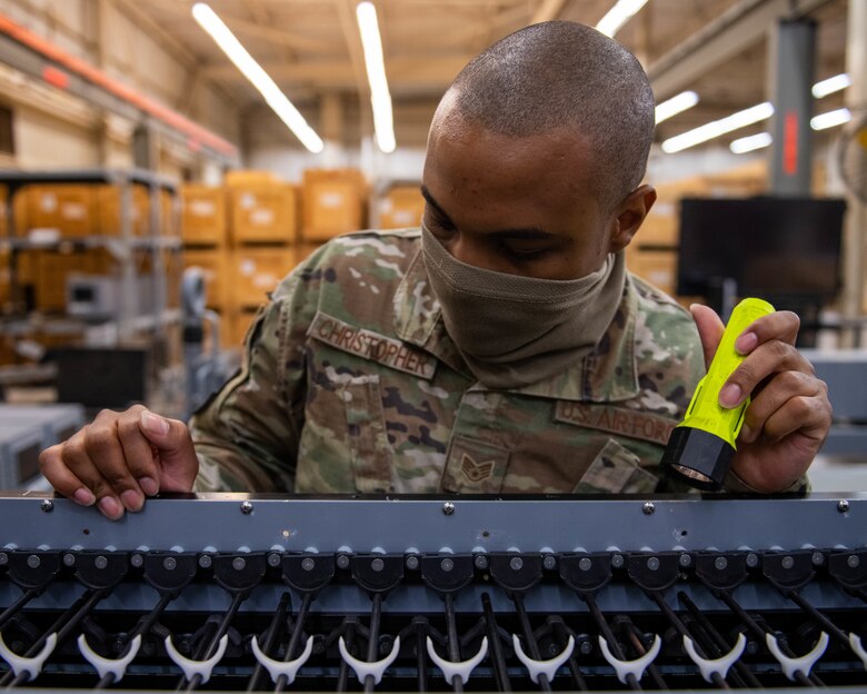 Armament shop maintains F-35 weapons system equipment > Luke Air Force ...