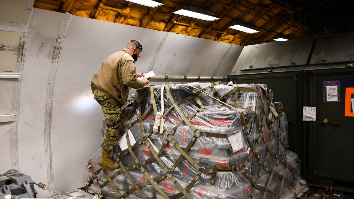 75th LRS supports two re-deployments > Air Force Materiel Command ...