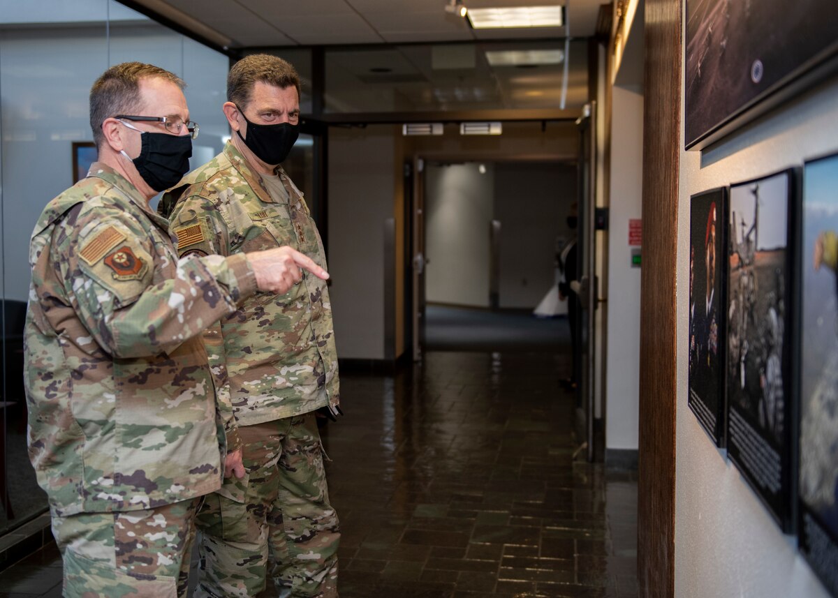 ANG director visits AFSOC > Air Force Special Operations Command ...