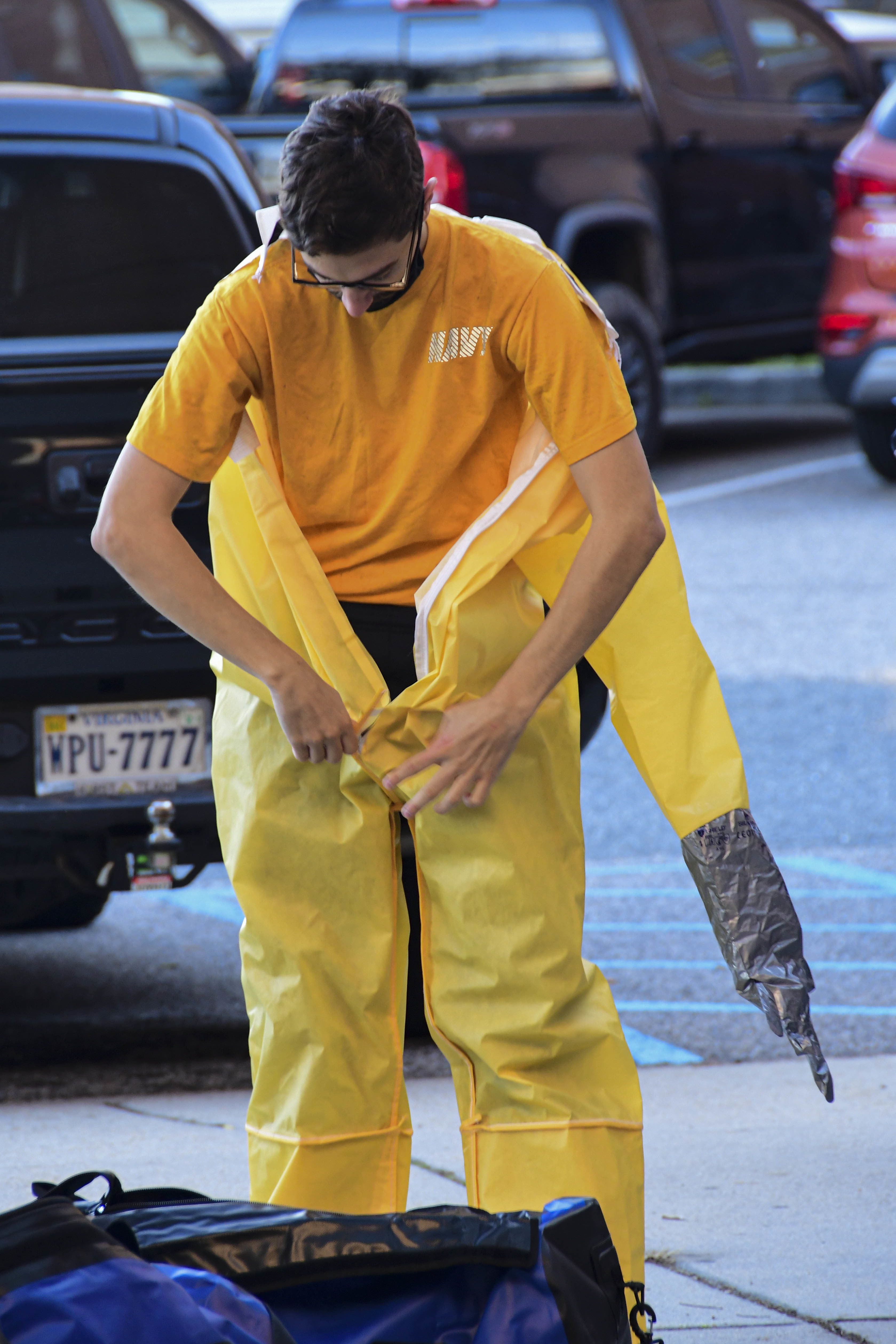 NMCP’S HERT TEAM COMPLETES HAZMAT TRAINING > Naval Medical Center ...