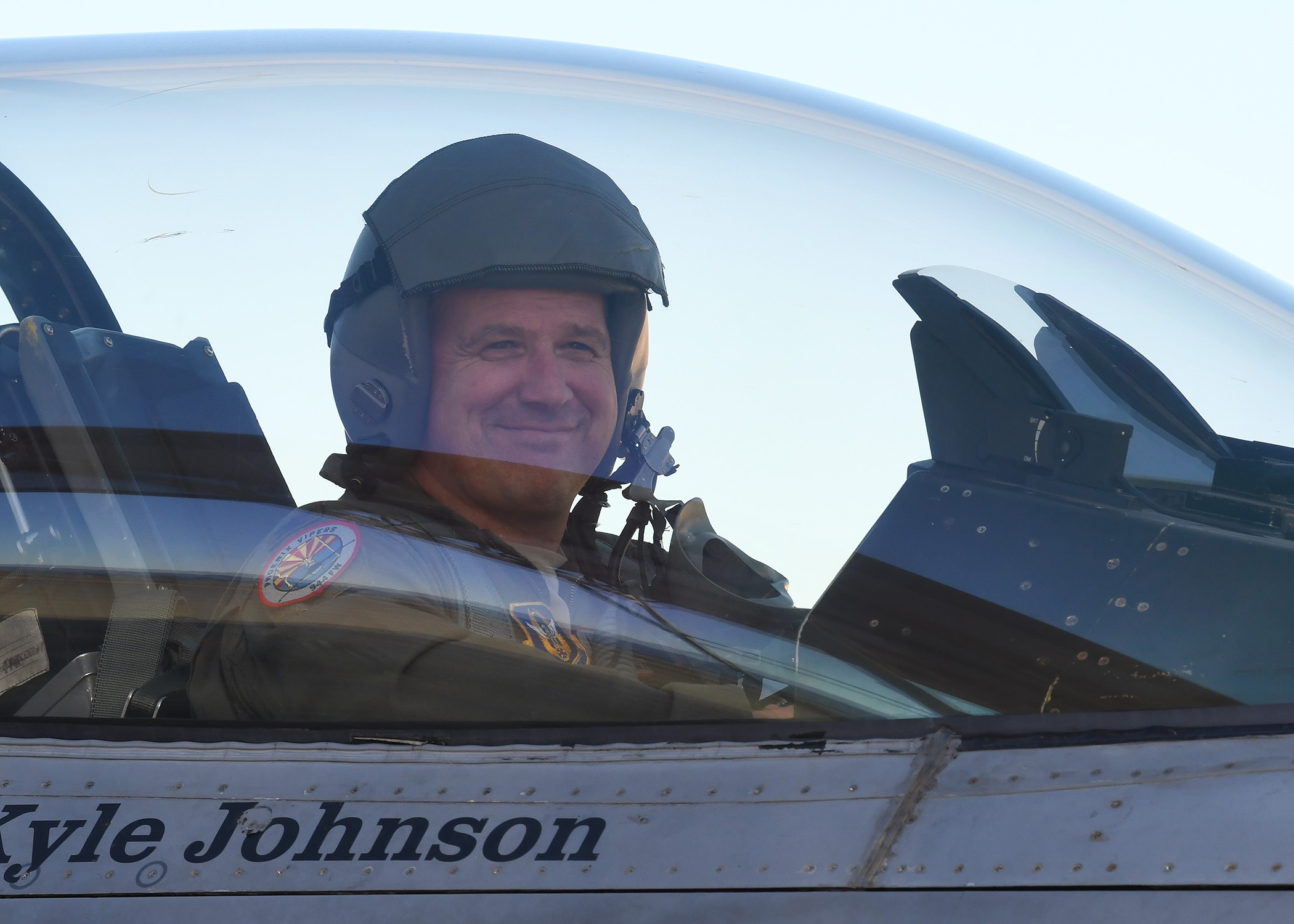 Luke pilot reaches rare milestone, surpasses 3k flying hours in F-16 ...