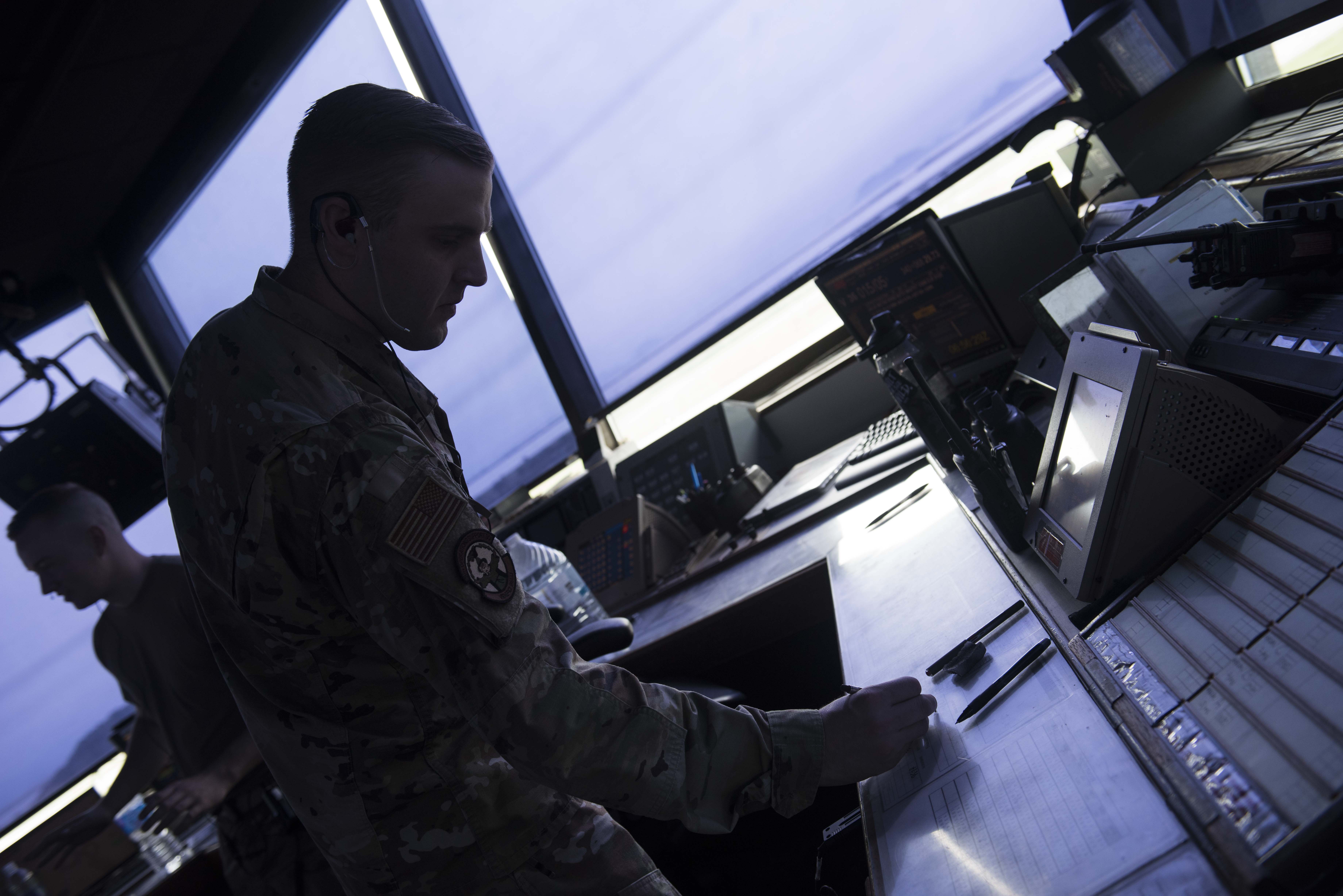 Tower controllers ensure safety of flight > Kunsan Air Base > Commentaries