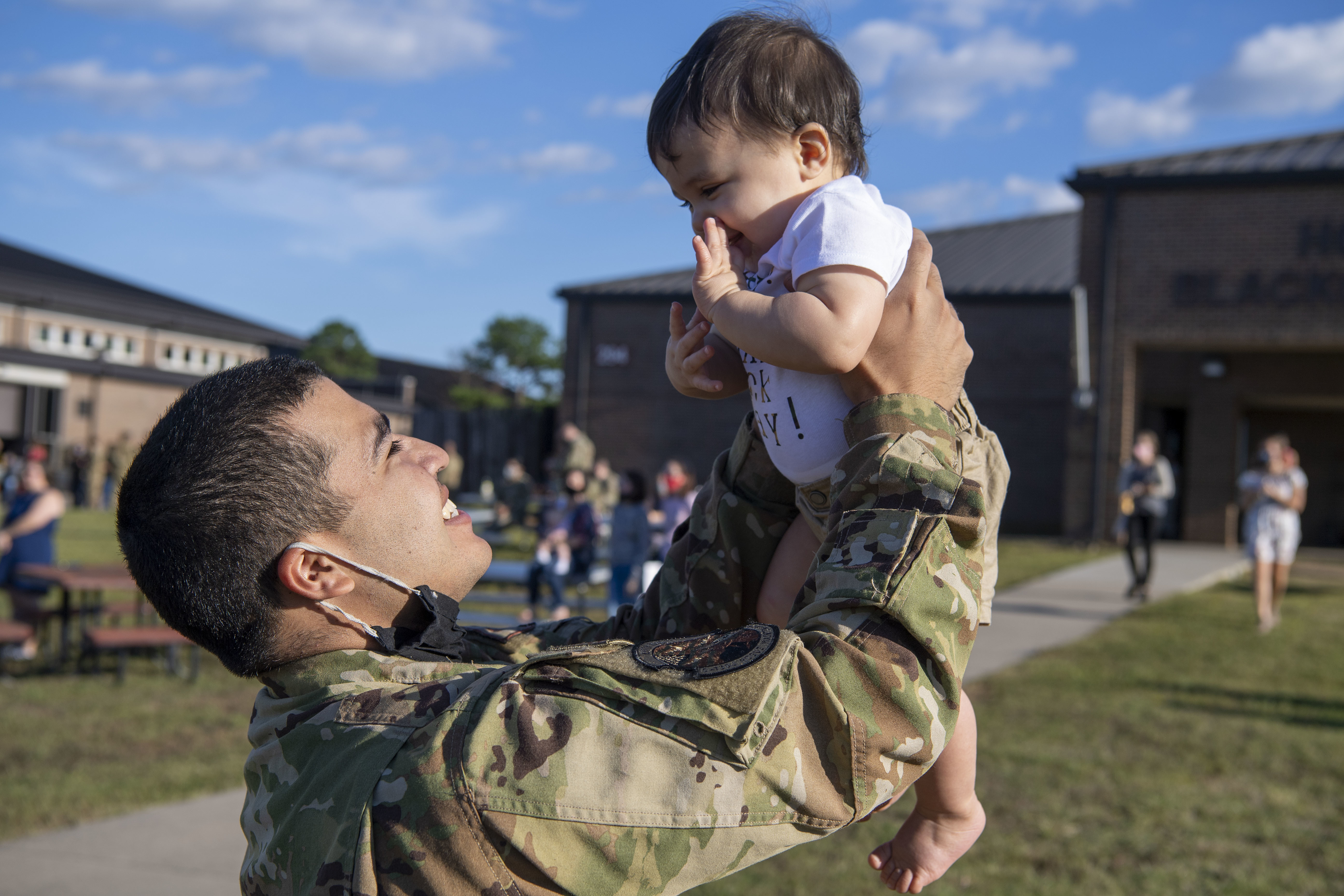 19th Airlift Wing Airmen return home > Little Rock Air Force Base > Display