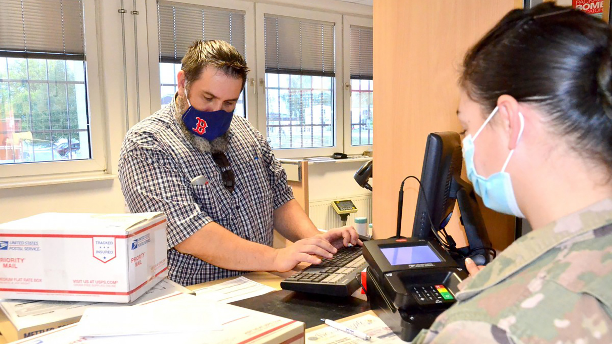 Postal employees urge early holiday mailing, ask for volunteers