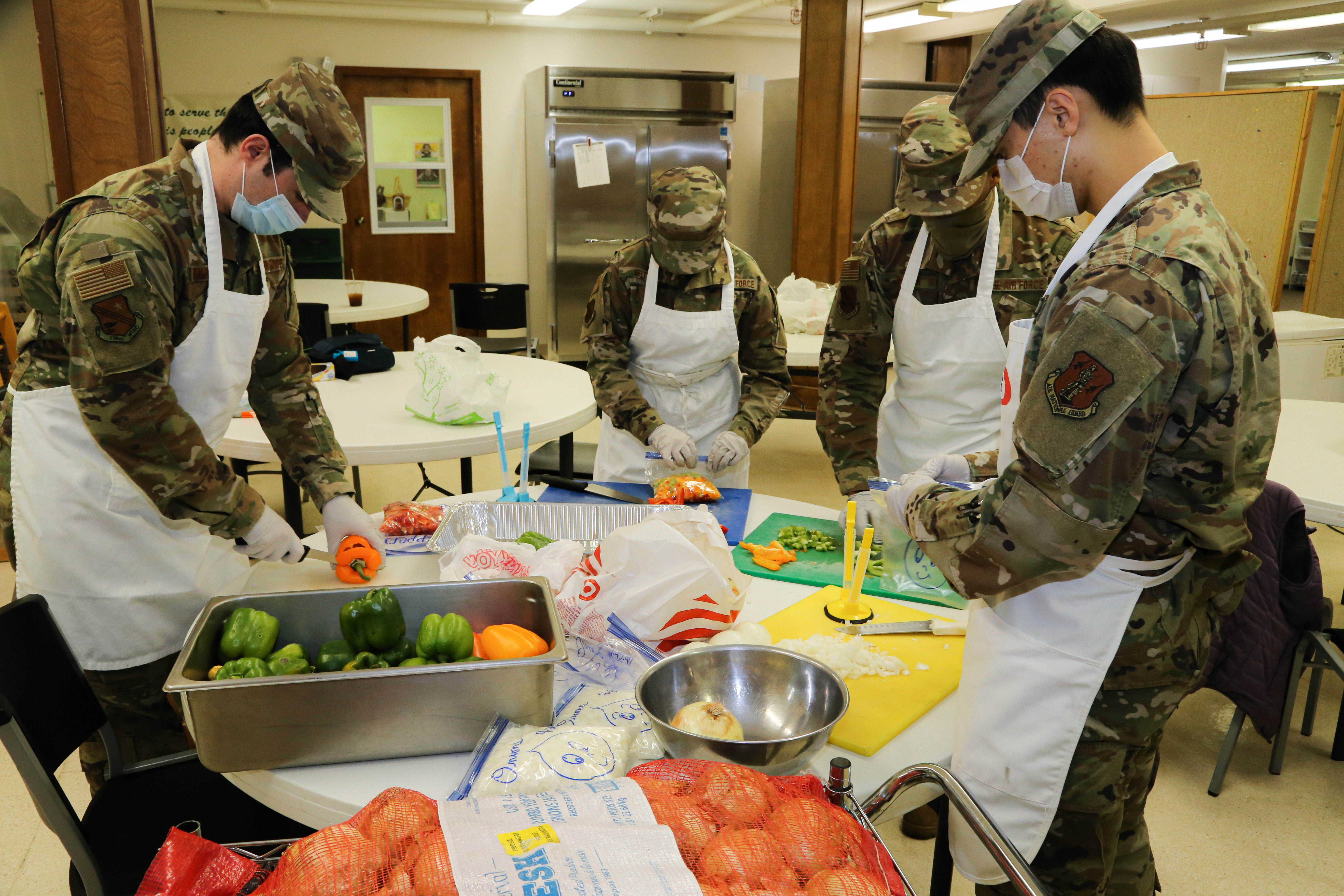 Air National Guard Volunteers Assist at Alaska Kitchen > U.S ...