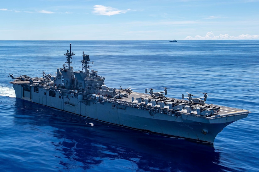 III Marine Expeditionary Force, 7th Fleet Kick Off Joint Training ...