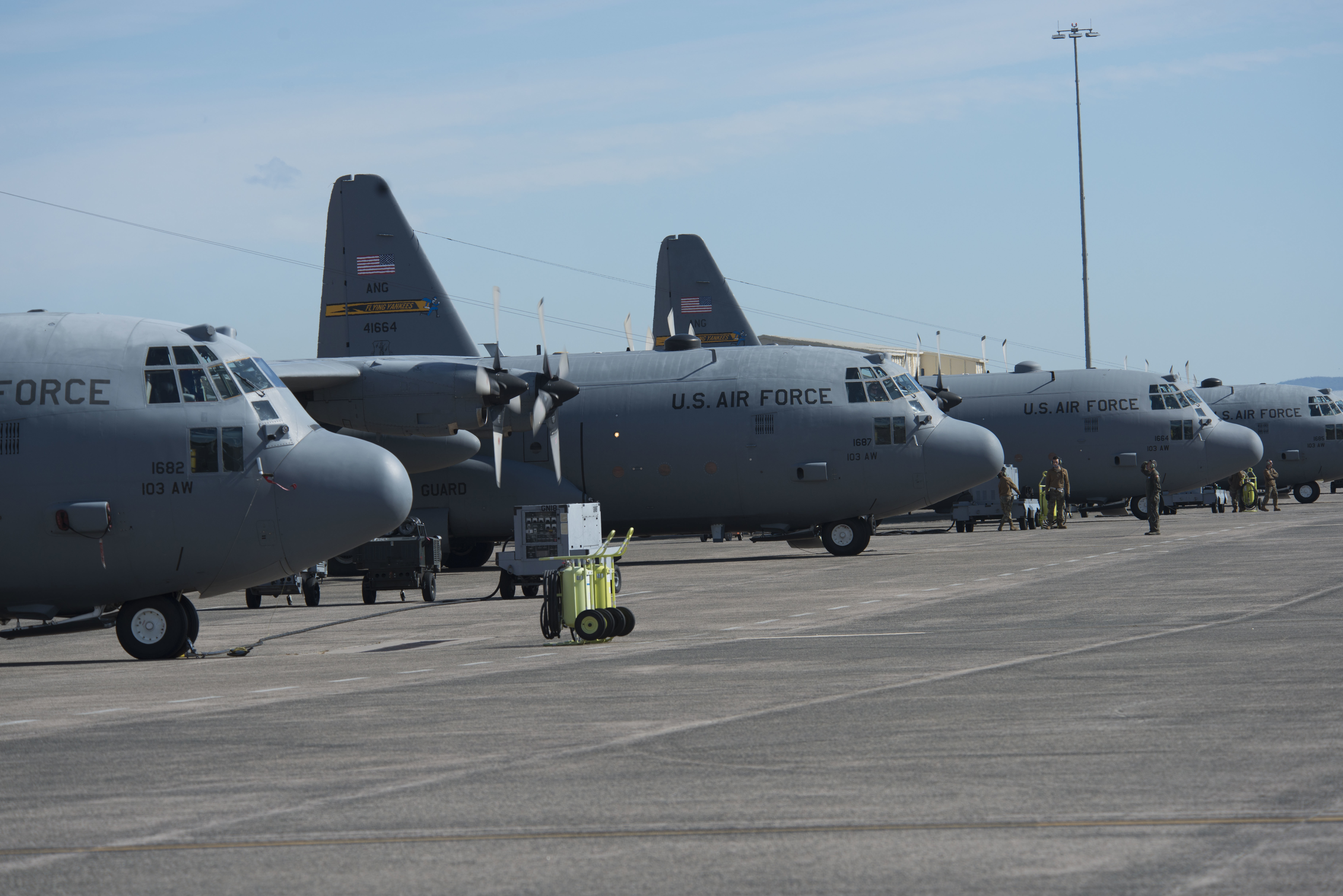 103rd Airlift Wing flies 'Max Fly' five-ship C-130 formation > Air ...
