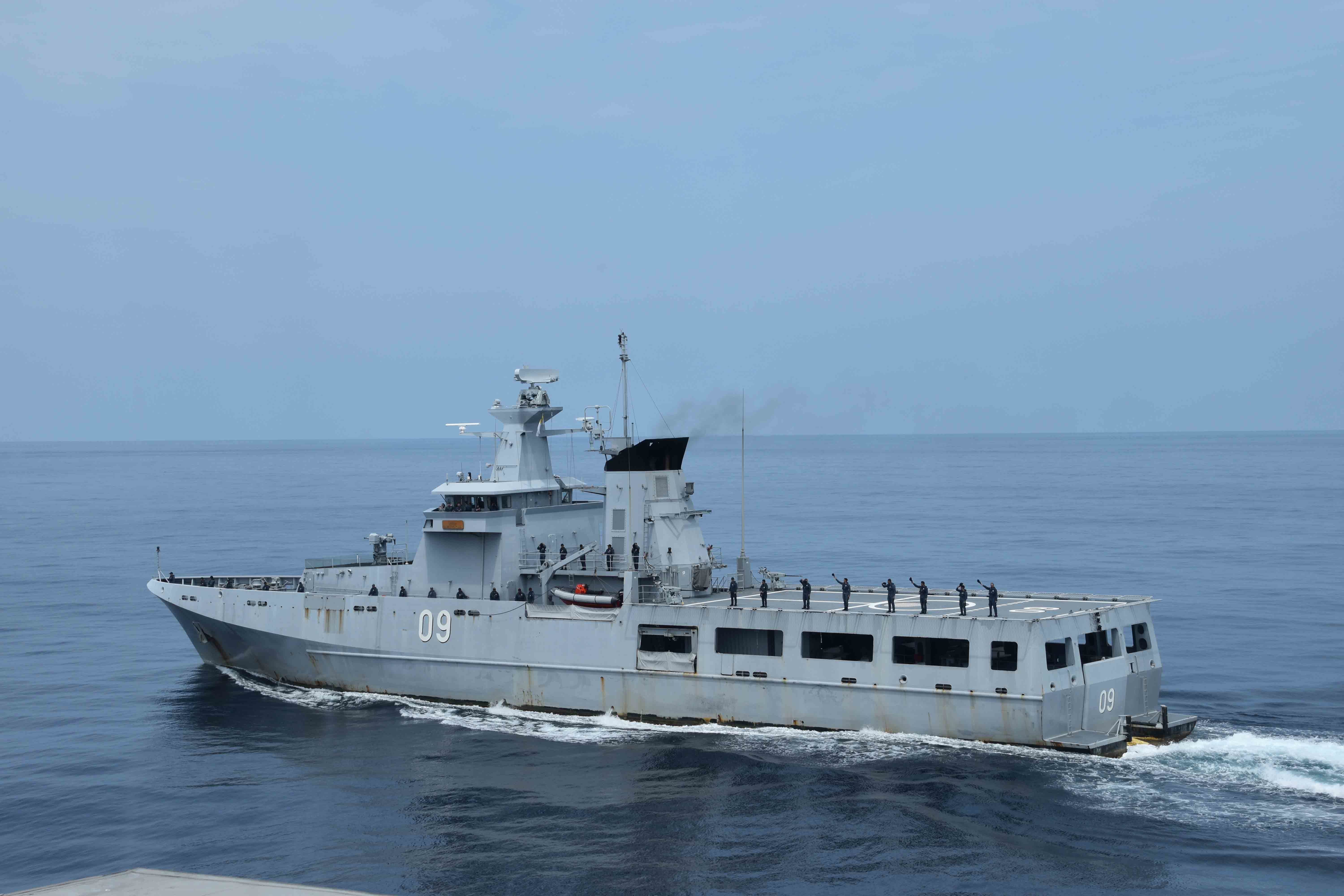 CTF 75 Participates in EOD SME Exchange for CARAT Brunei > Commander, U ...