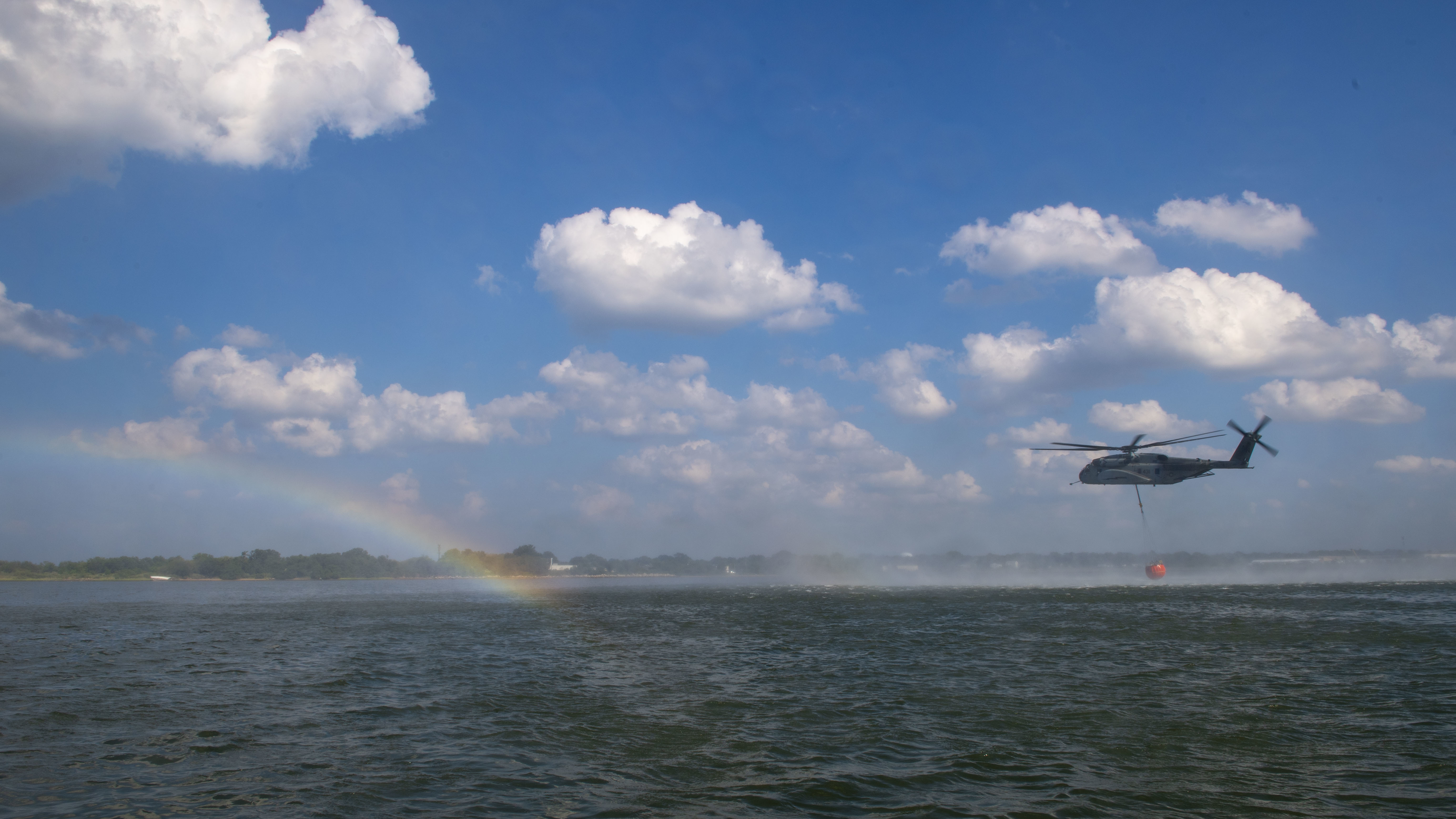 Norfolk-based HM-12 Successfully Trains Squadron on Aerial Firefighting ...