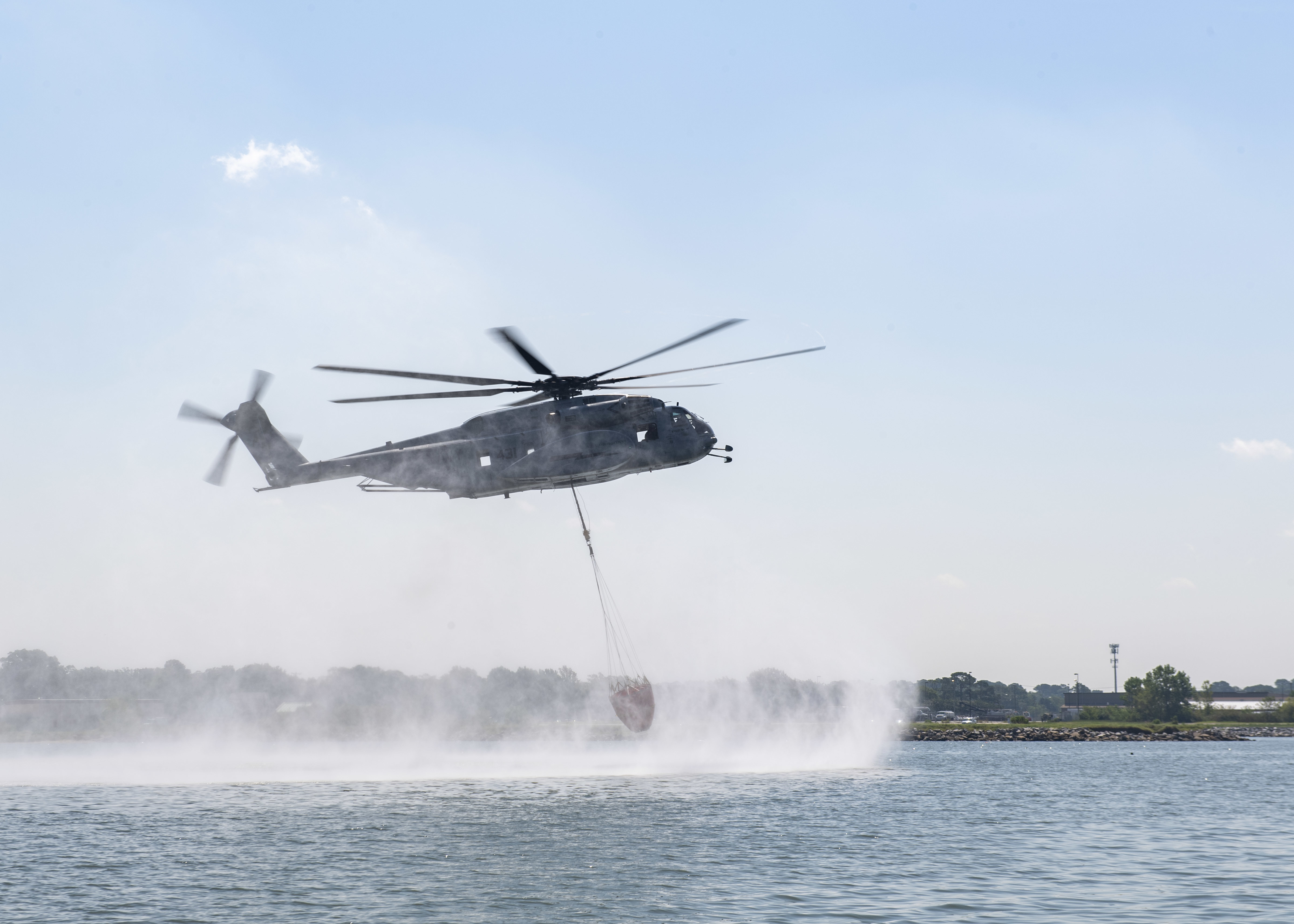 Norfolk-based HM-12 Successfully Trains Squadron on Aerial Firefighting ...