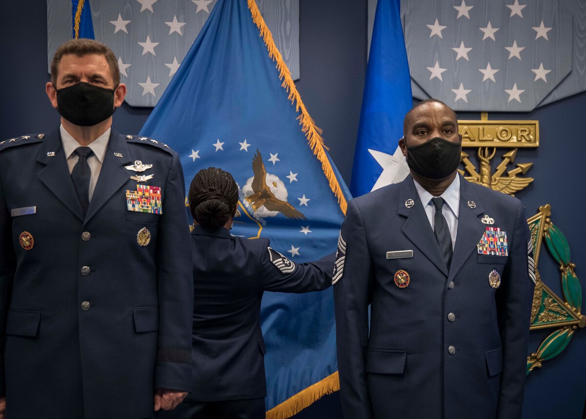 13th ANG command chief assumes responsibility during Pentagon ceremony ...