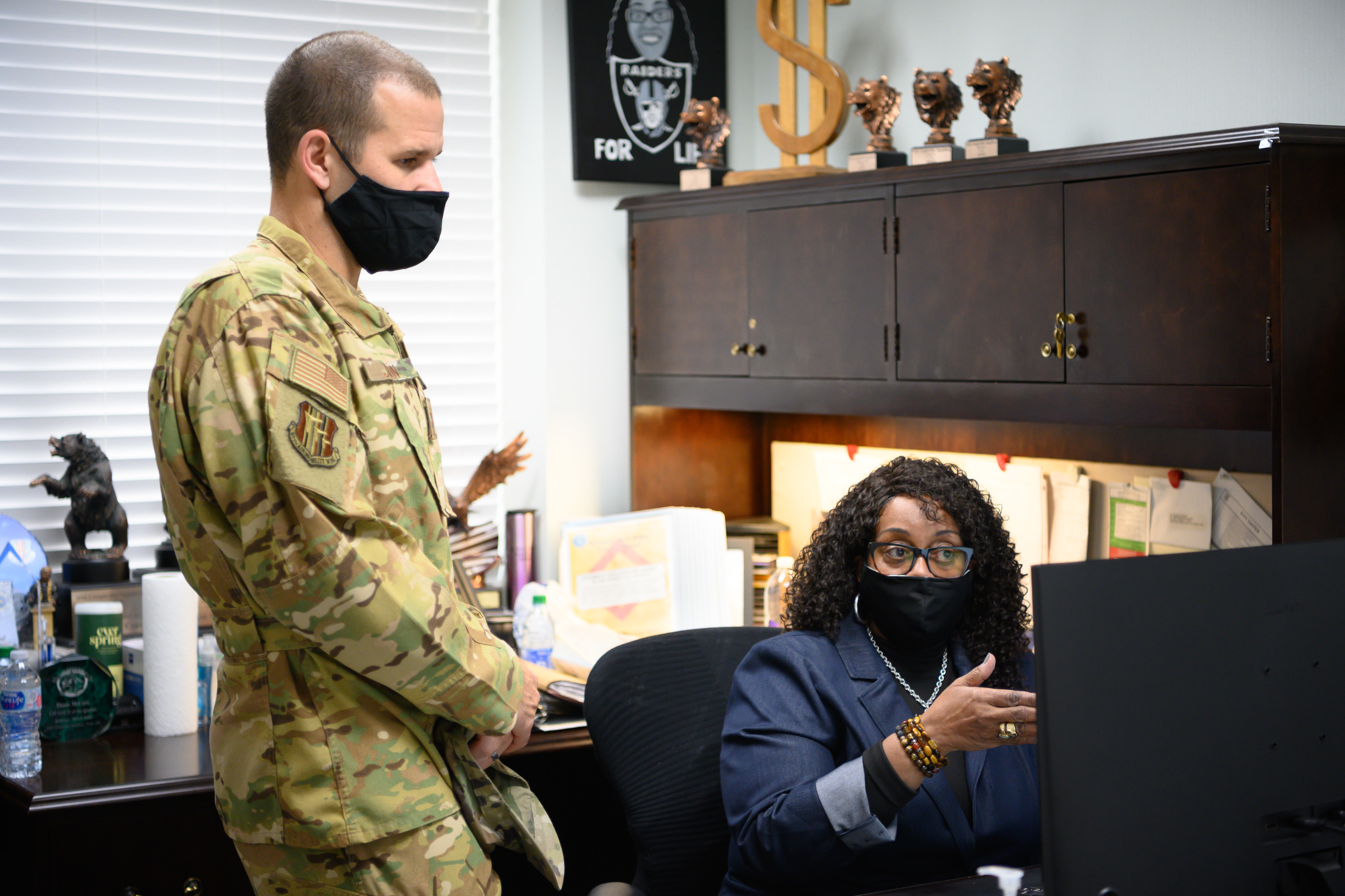 Leadership Rounds: 60th Comptroller Squadron > Travis Air Force Base > News