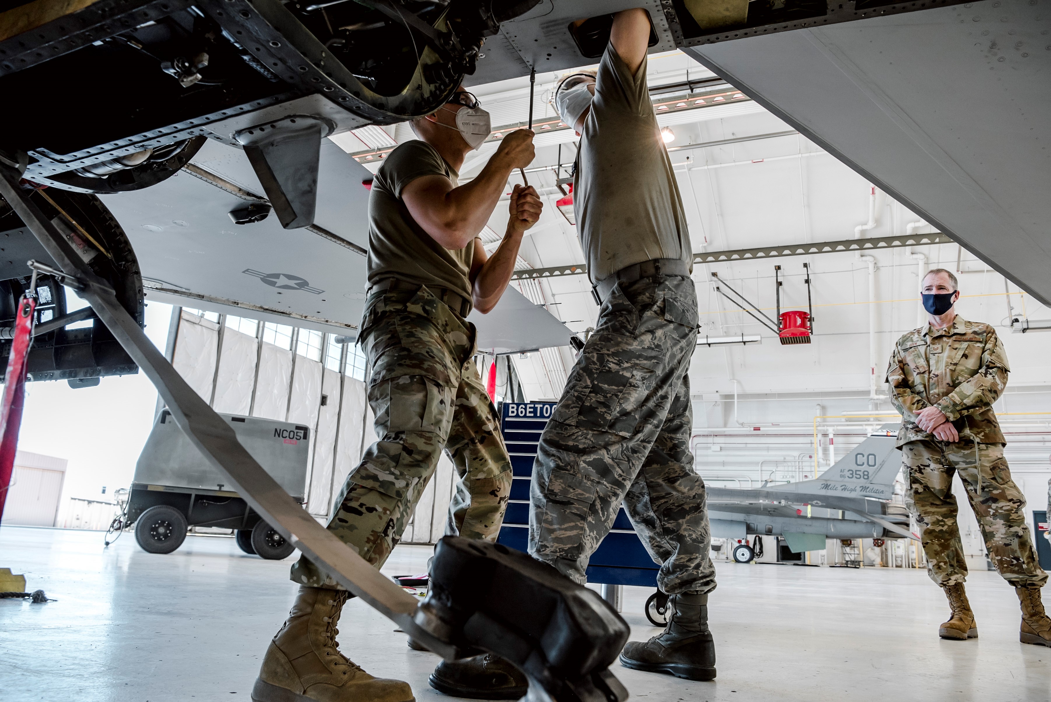 Colorado Air National Guard maximizes maintenance of aging F-16 fighter ...
