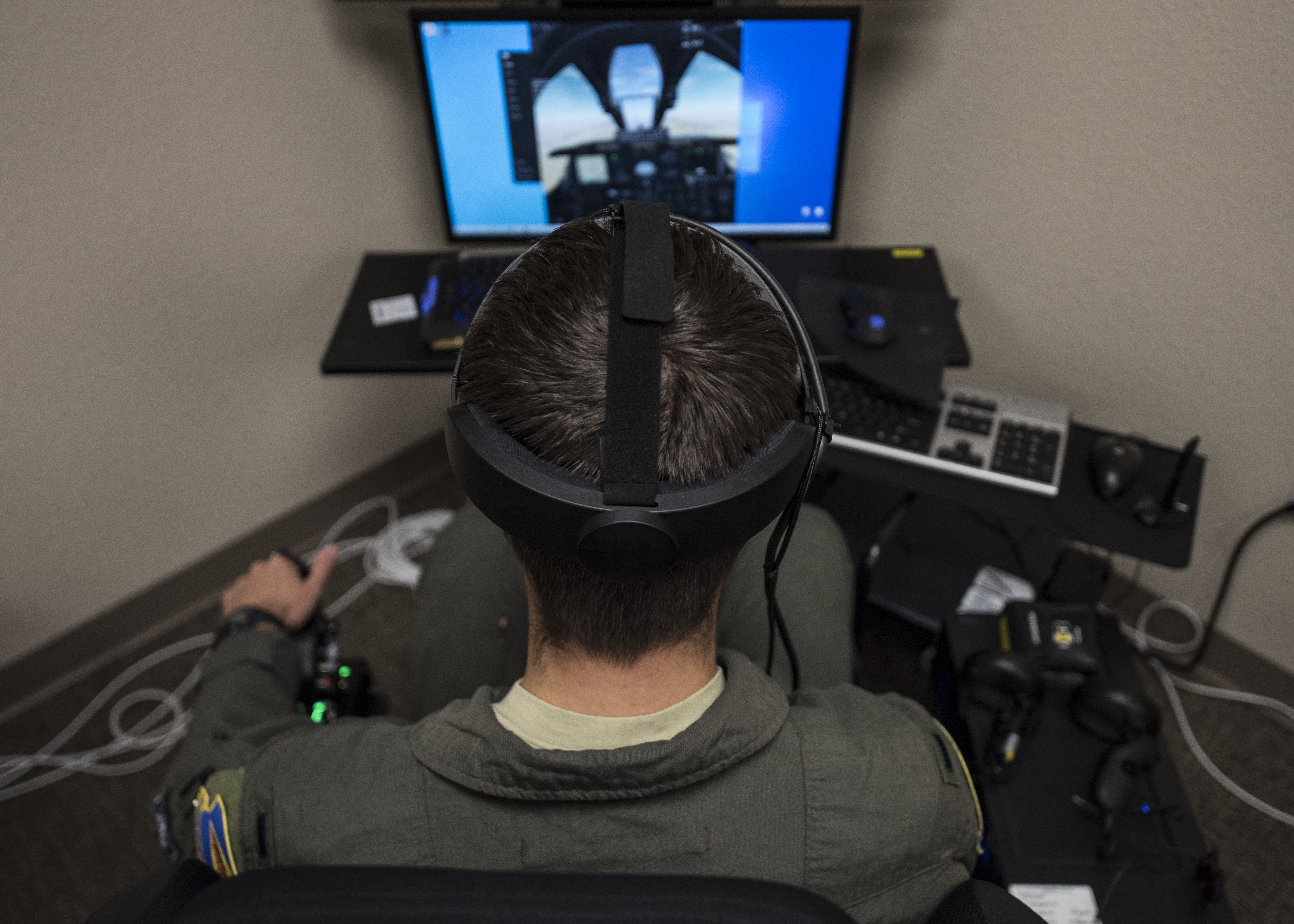 355th TRS implements new VR simulators > Air Combat Command > Article ...