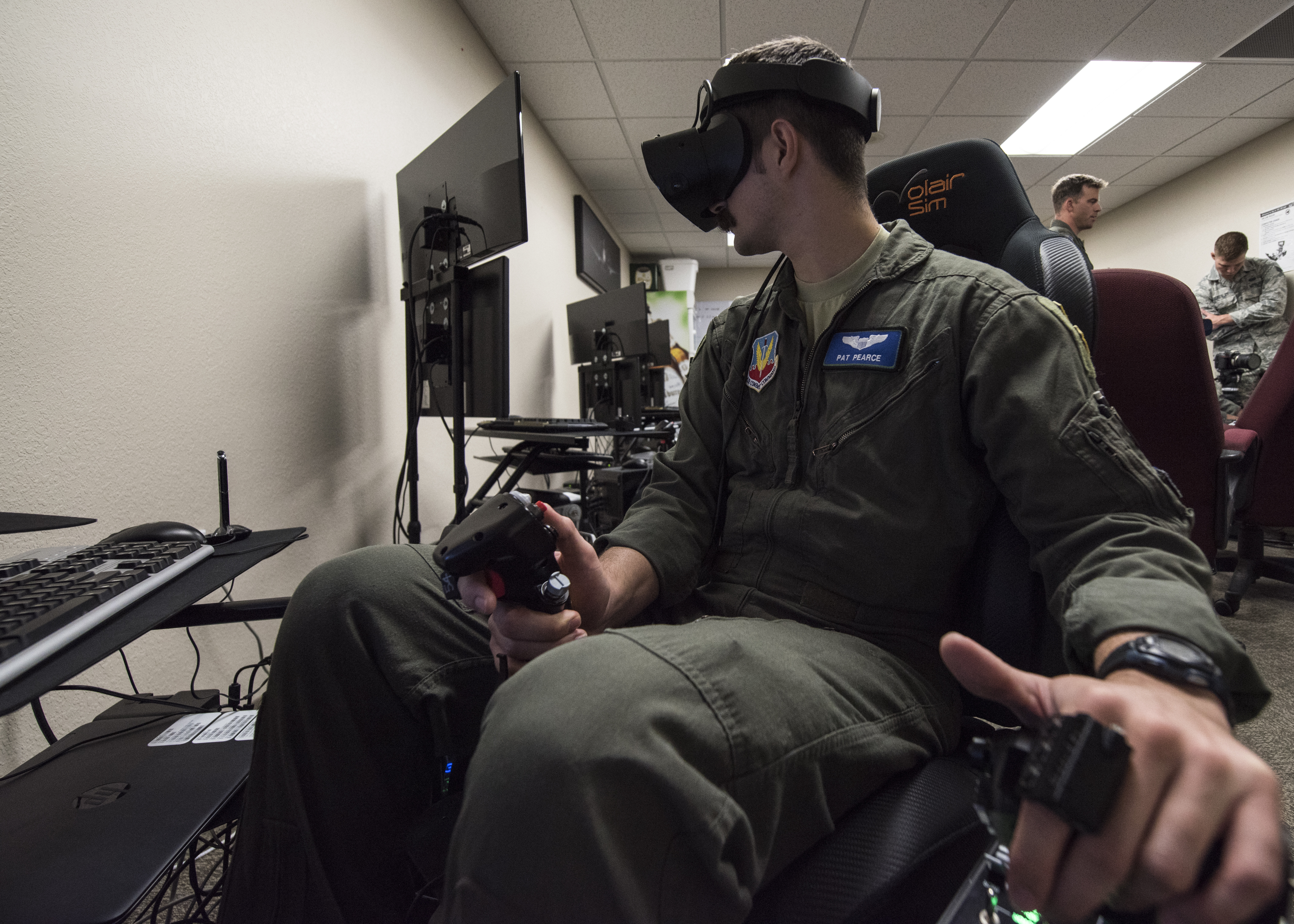 355th TRS implements new VR simulators > Air Combat Command > Article ...