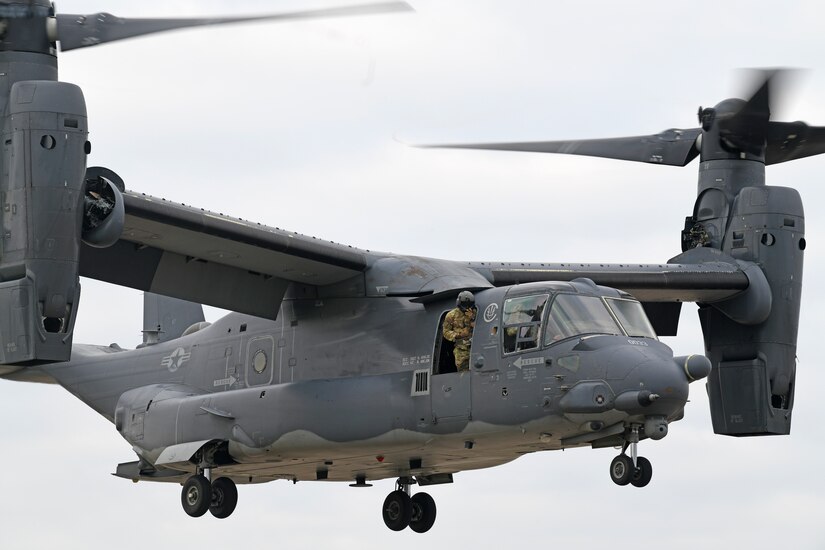 752nd SOAMXS conducts CV-22 emergency landing training > Royal Air ...