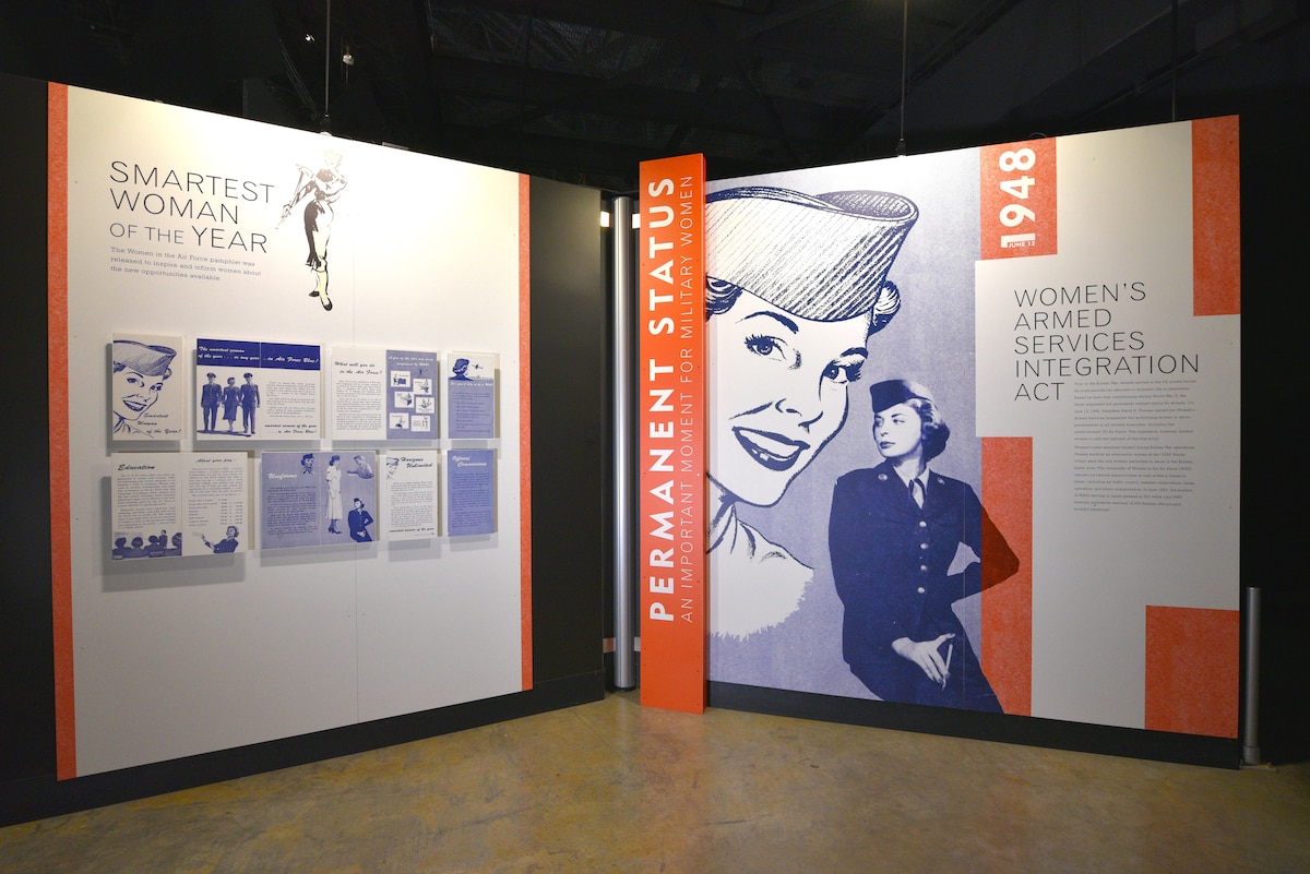 Women in the Air Force – Displays in Korean War Gallery > National ...