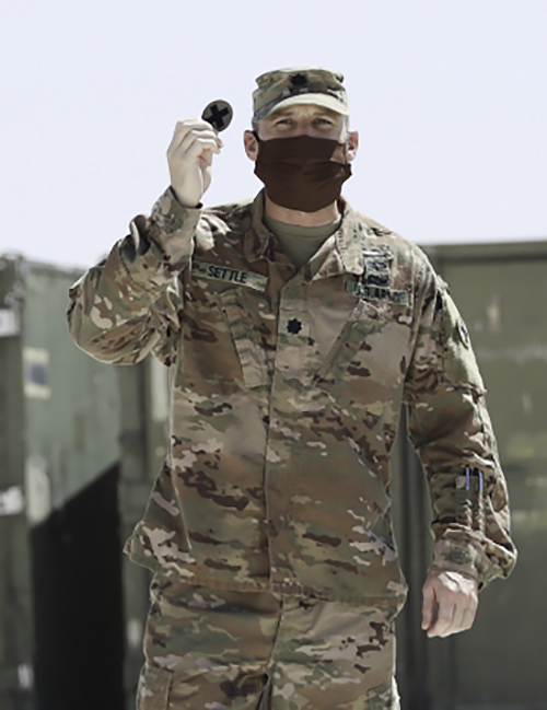 Deployed Illinois Army National Guard Soldiers Receive Combat Service ...