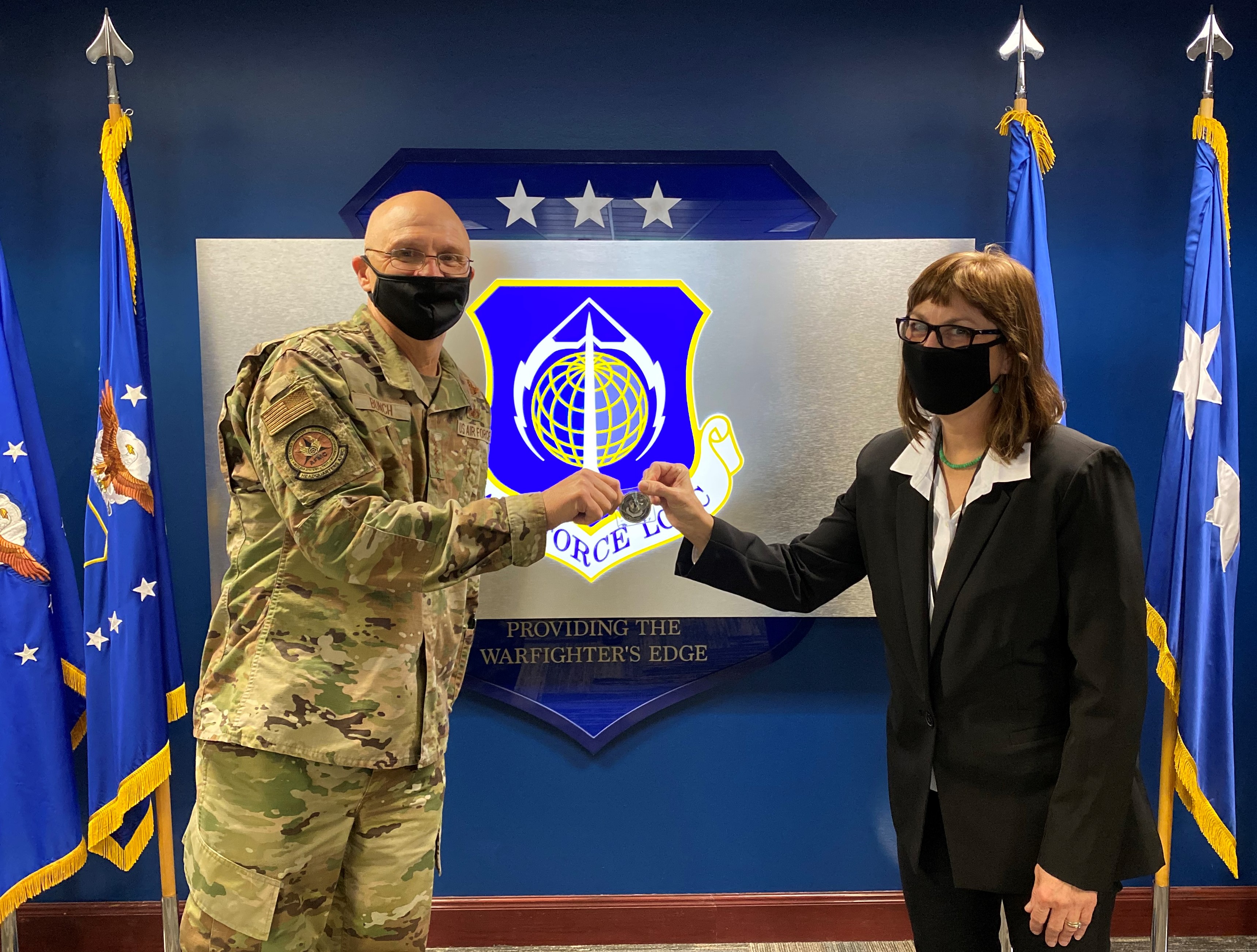 Bunch visits AFLCMC > Air Force Life Cycle Management Center > Article ...