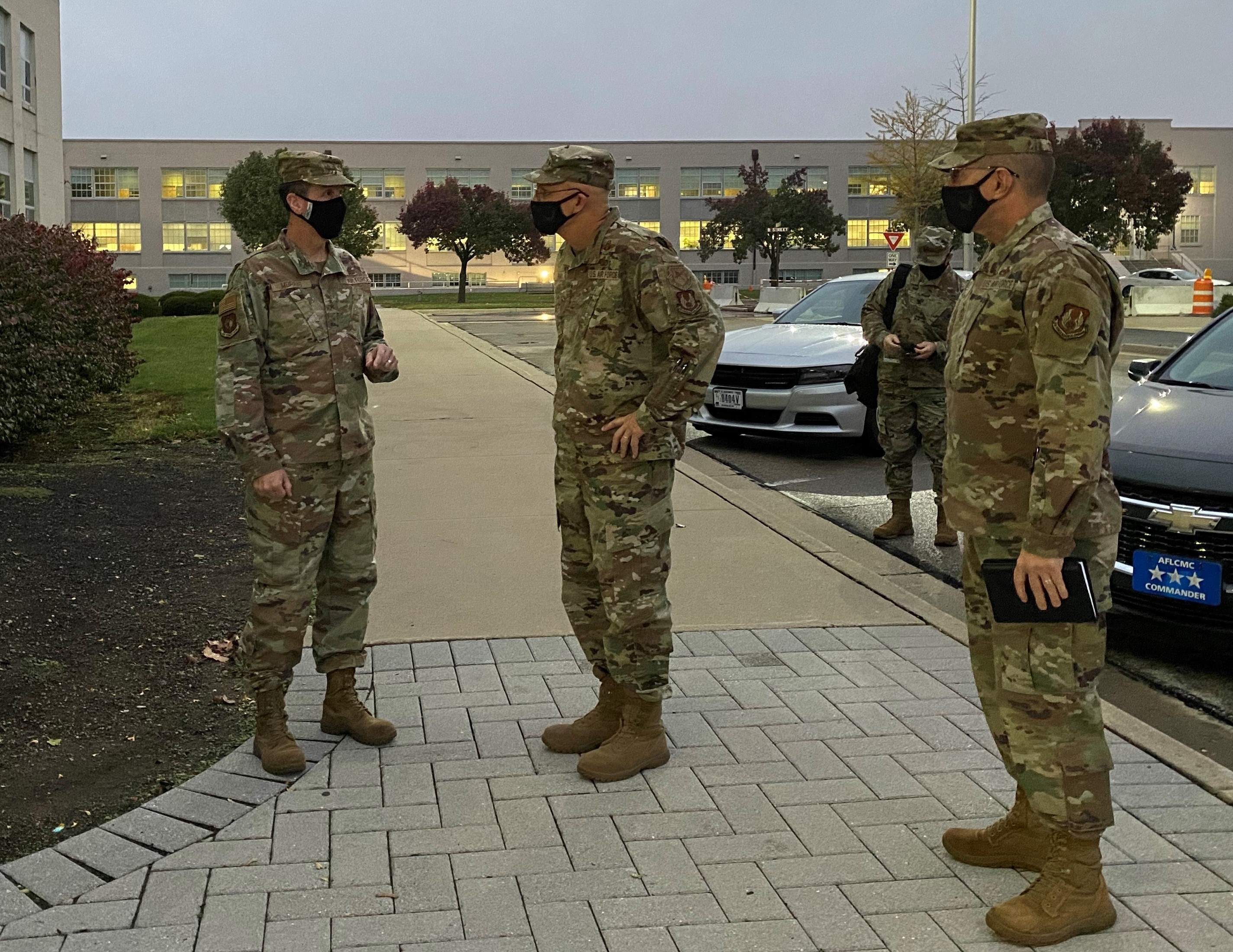 Bunch visits AFLCMC > Air Force Life Cycle Management Center > Article ...