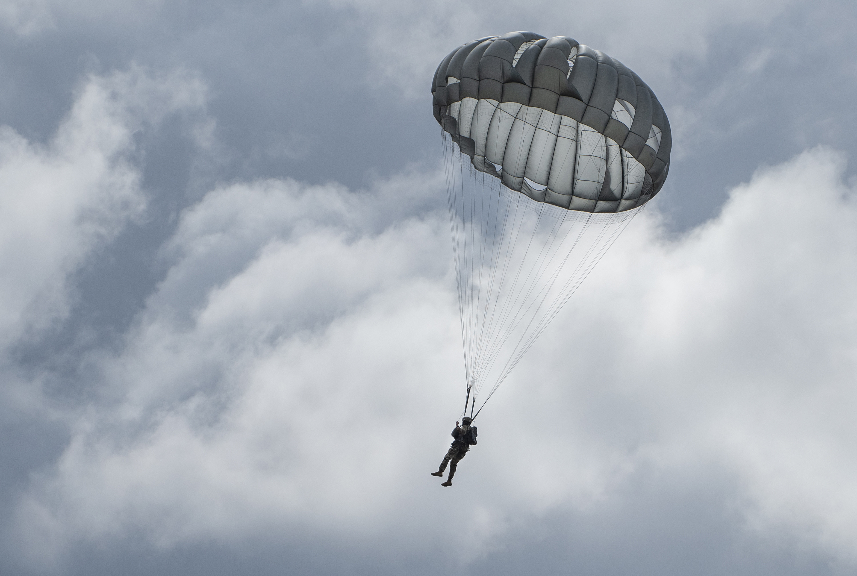 Ranger instructors go airborne > Eglin Air Force Base > Article Display