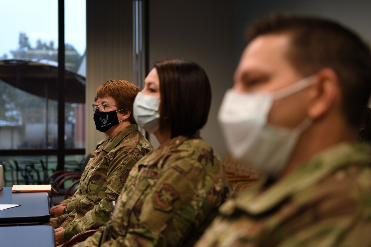 AF Surgeon General talks medic readiness during 19th MDG visit > Little ...