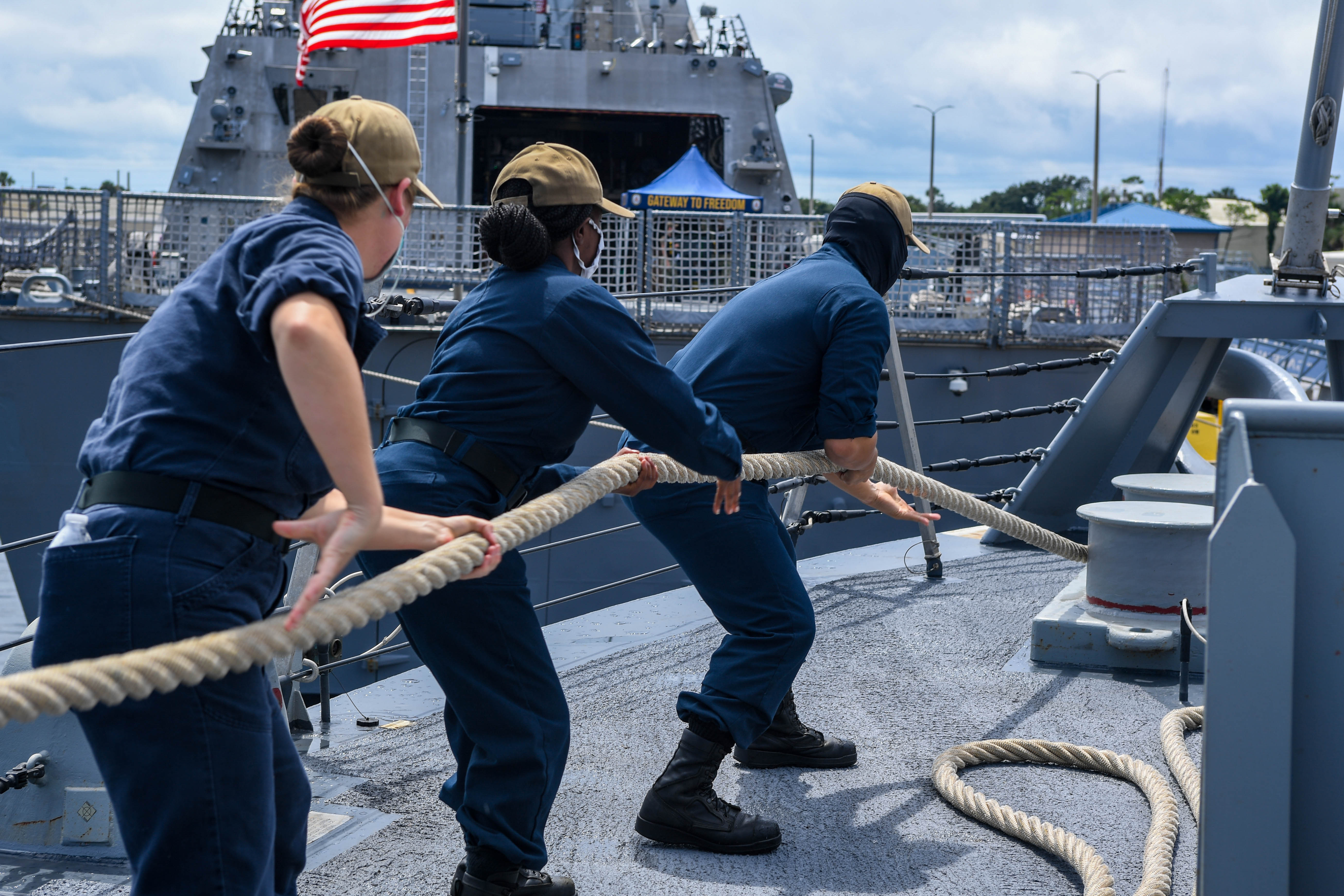 USS Sioux City Deploys to Support Counter Narcotics Operations > United ...