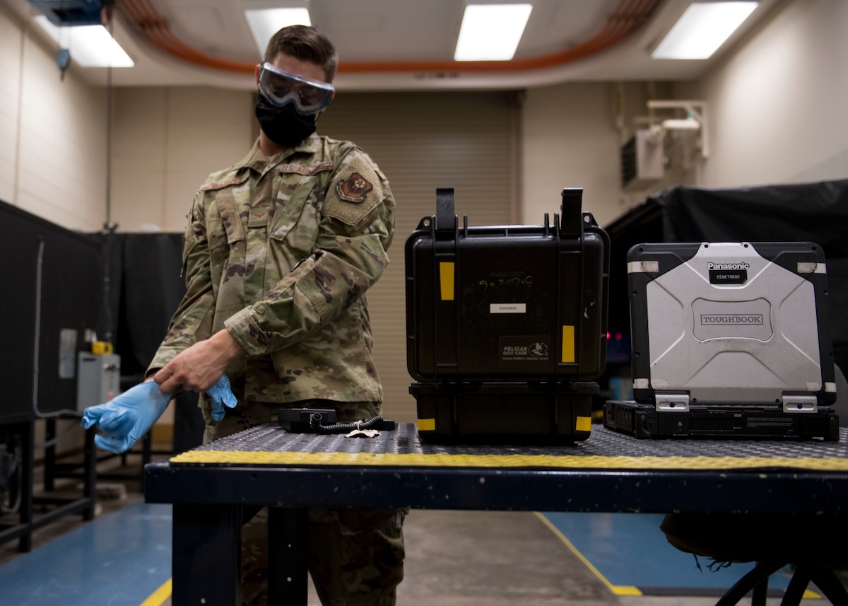 NDI Airmen investigate for the unseen > Hurlburt Field > Article Display