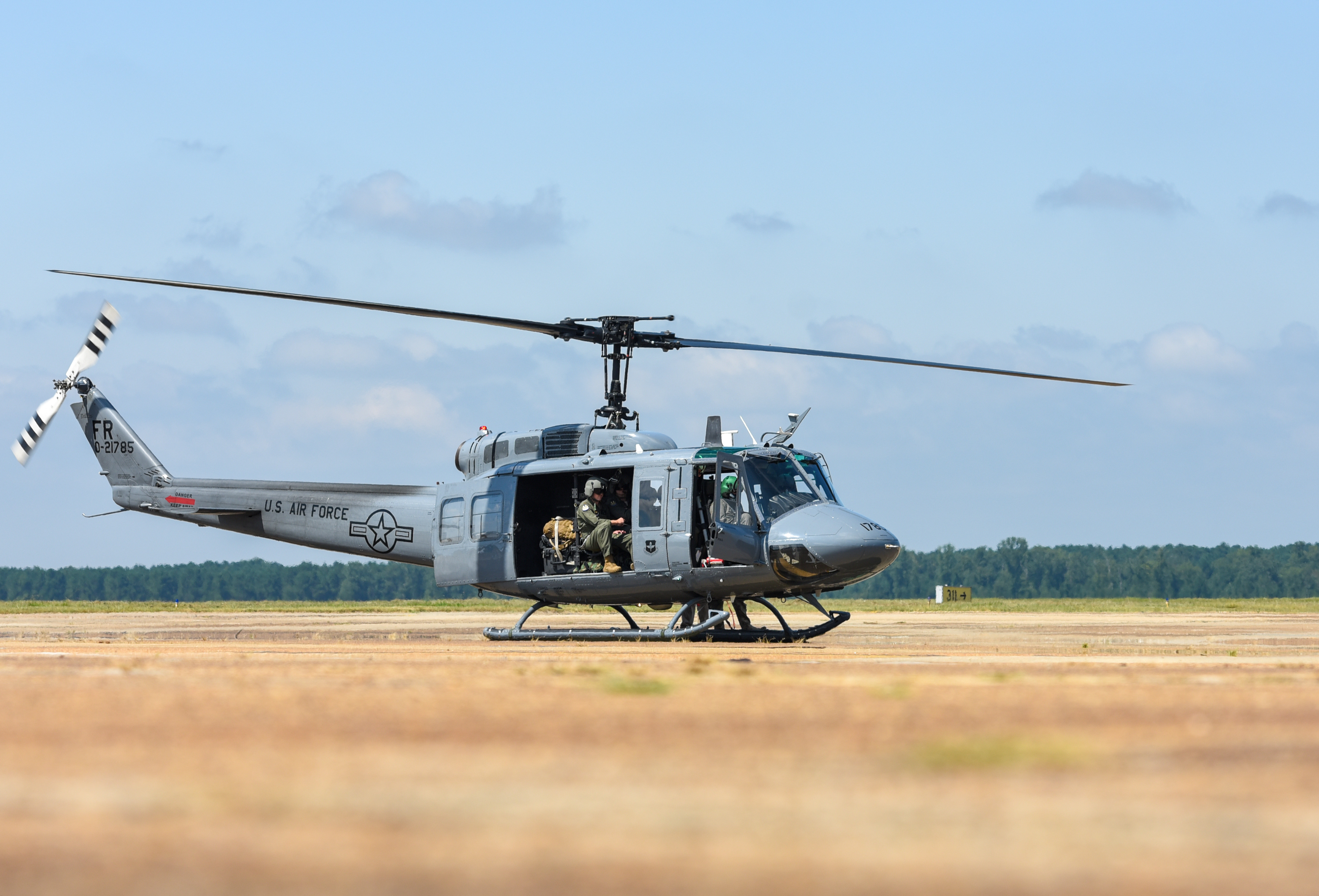 AETC tests new, innovative way of helicopter pilot training > 340th ...