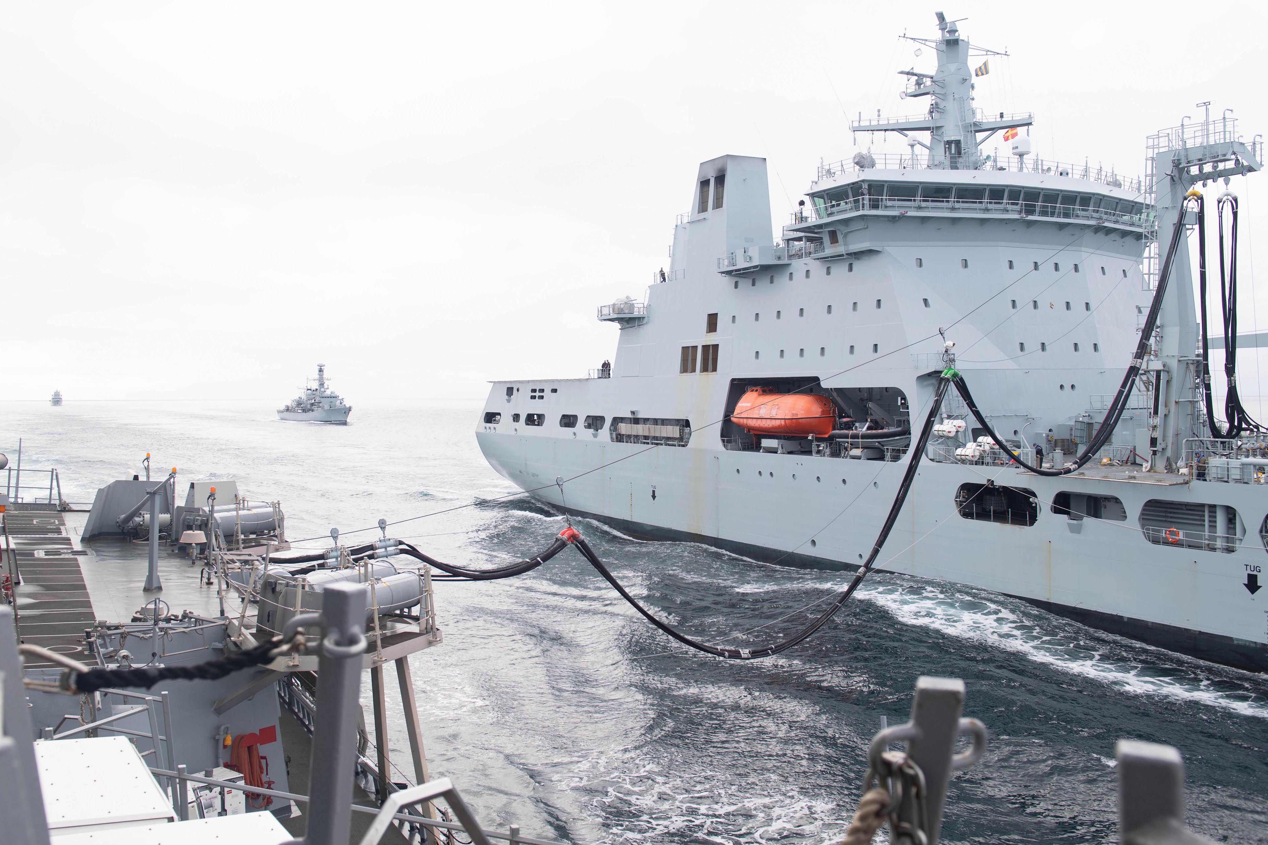 U.K. leads U.S. and Norwegian Ships to Train in the Barents Sea ...