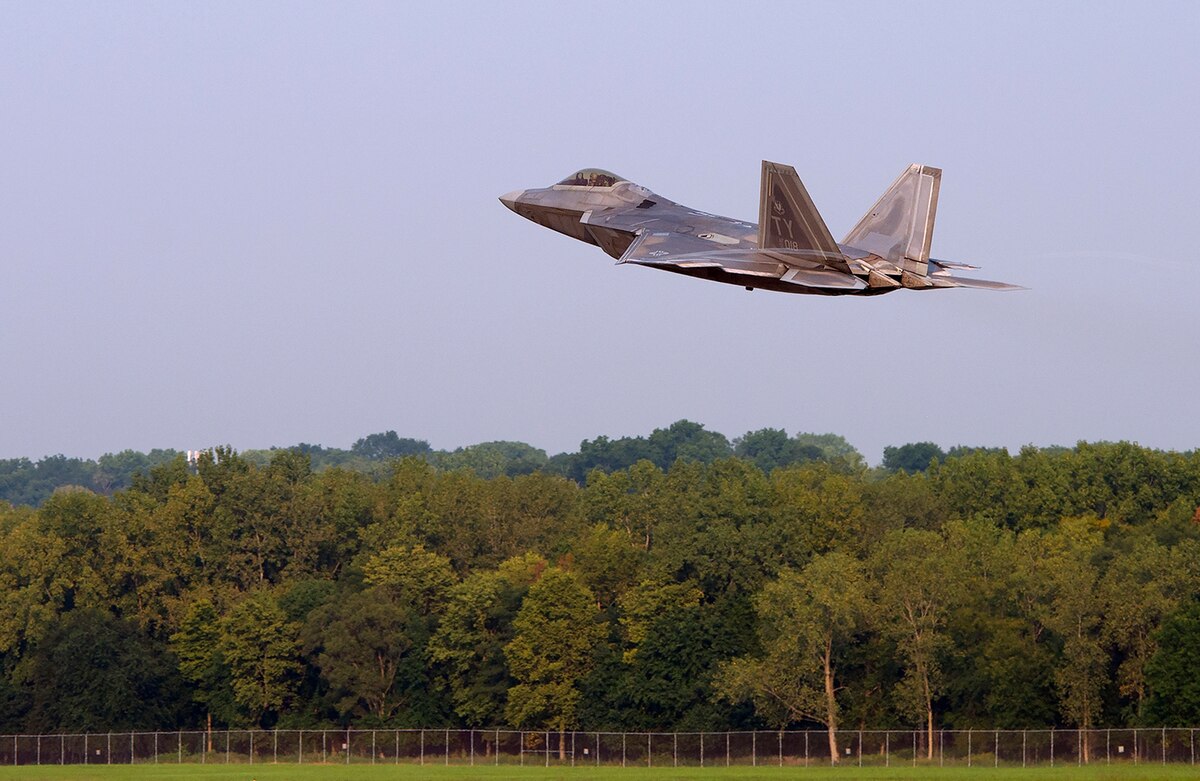 Raptor night flying continues this week > Eglin Air Force Base ...