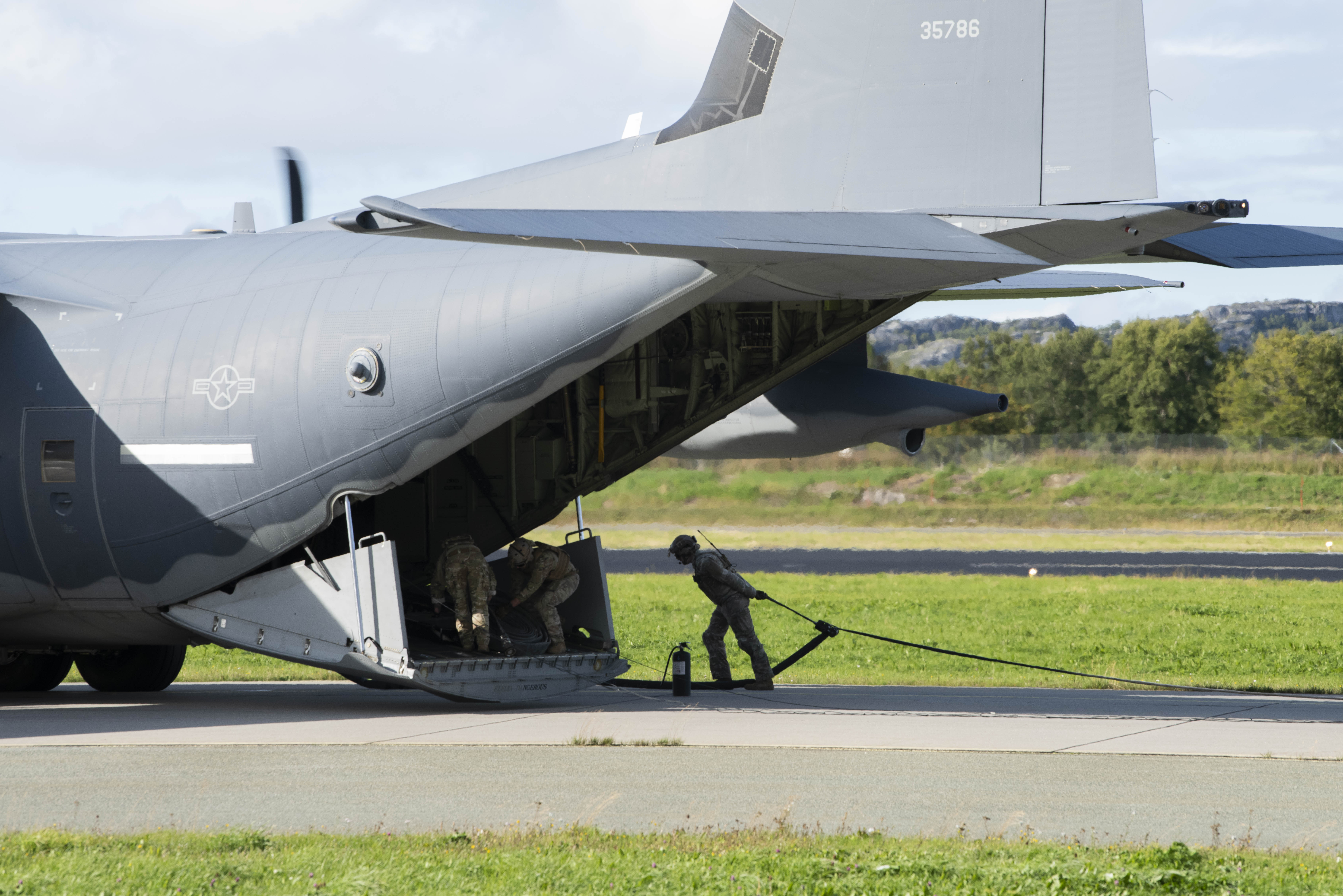 352 SOW cultivates partnership and capability with Norway in the high ...