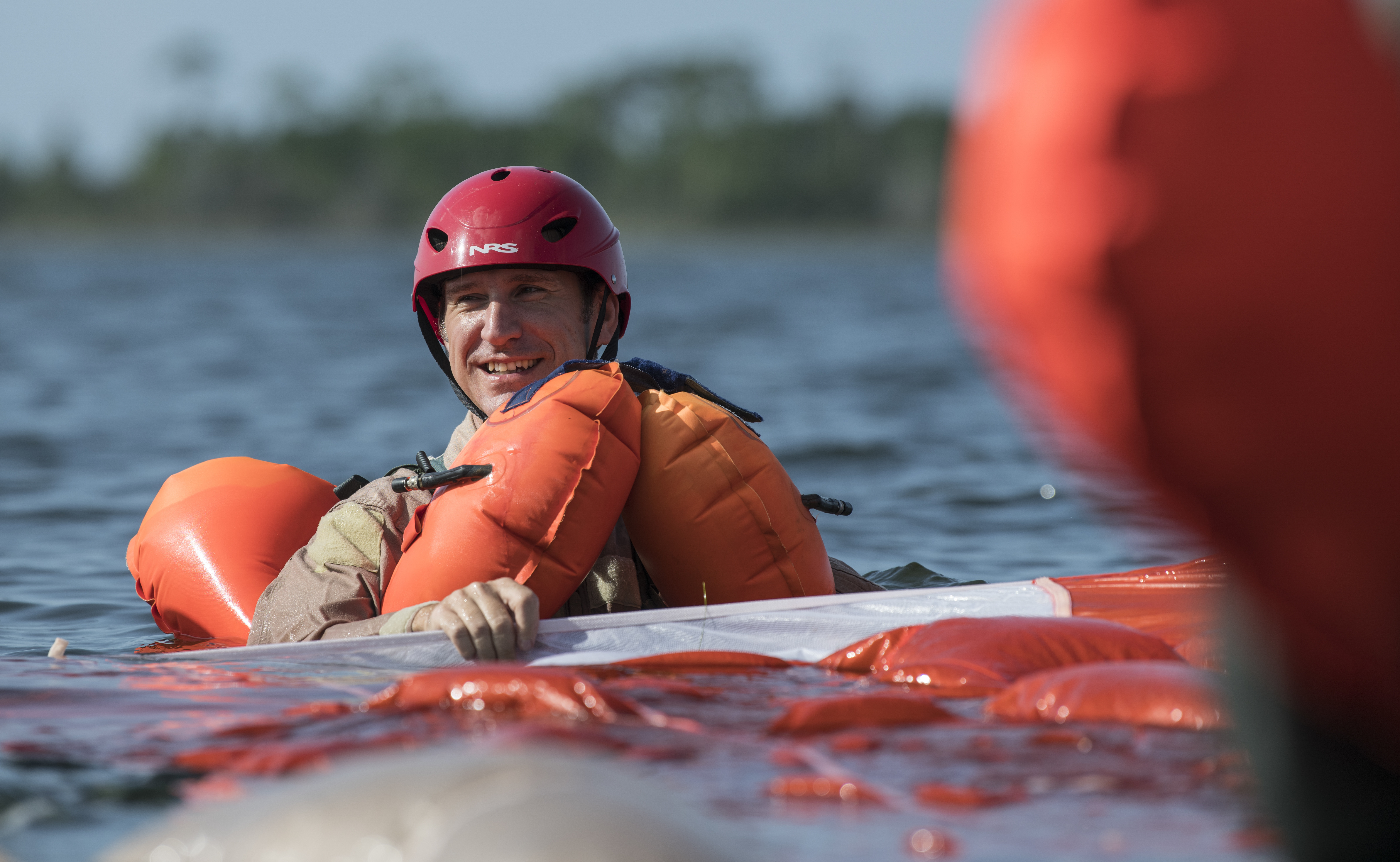 Air Commandos conduct parachuting, water survival training > Hurlburt ...