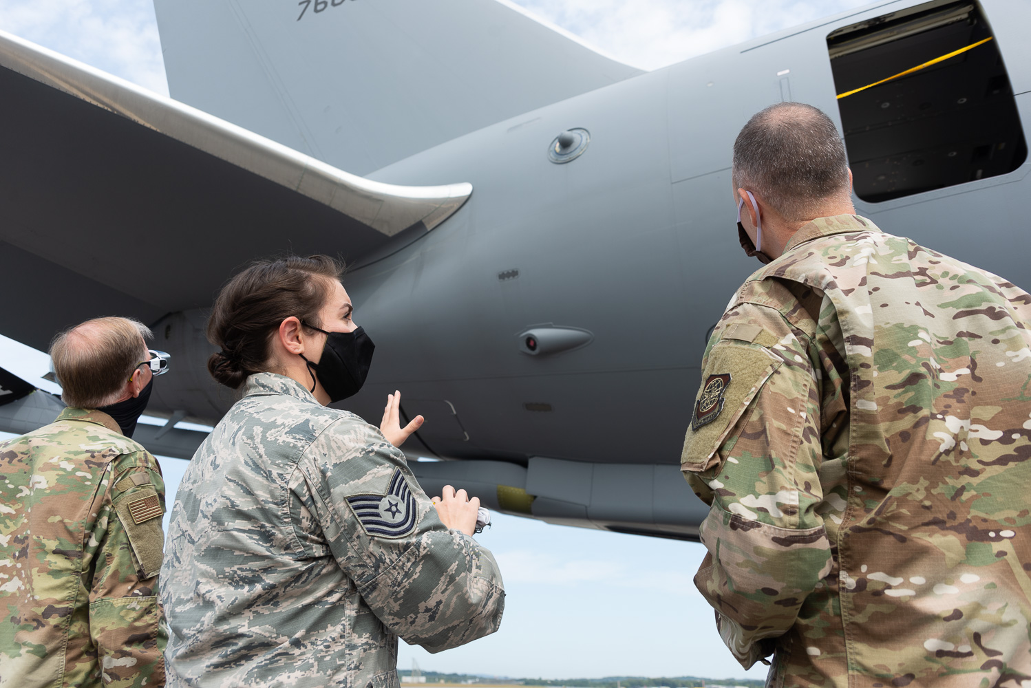 NGB and AMC Generals Tour Pease KC-46 > New Hampshire National Guard ...